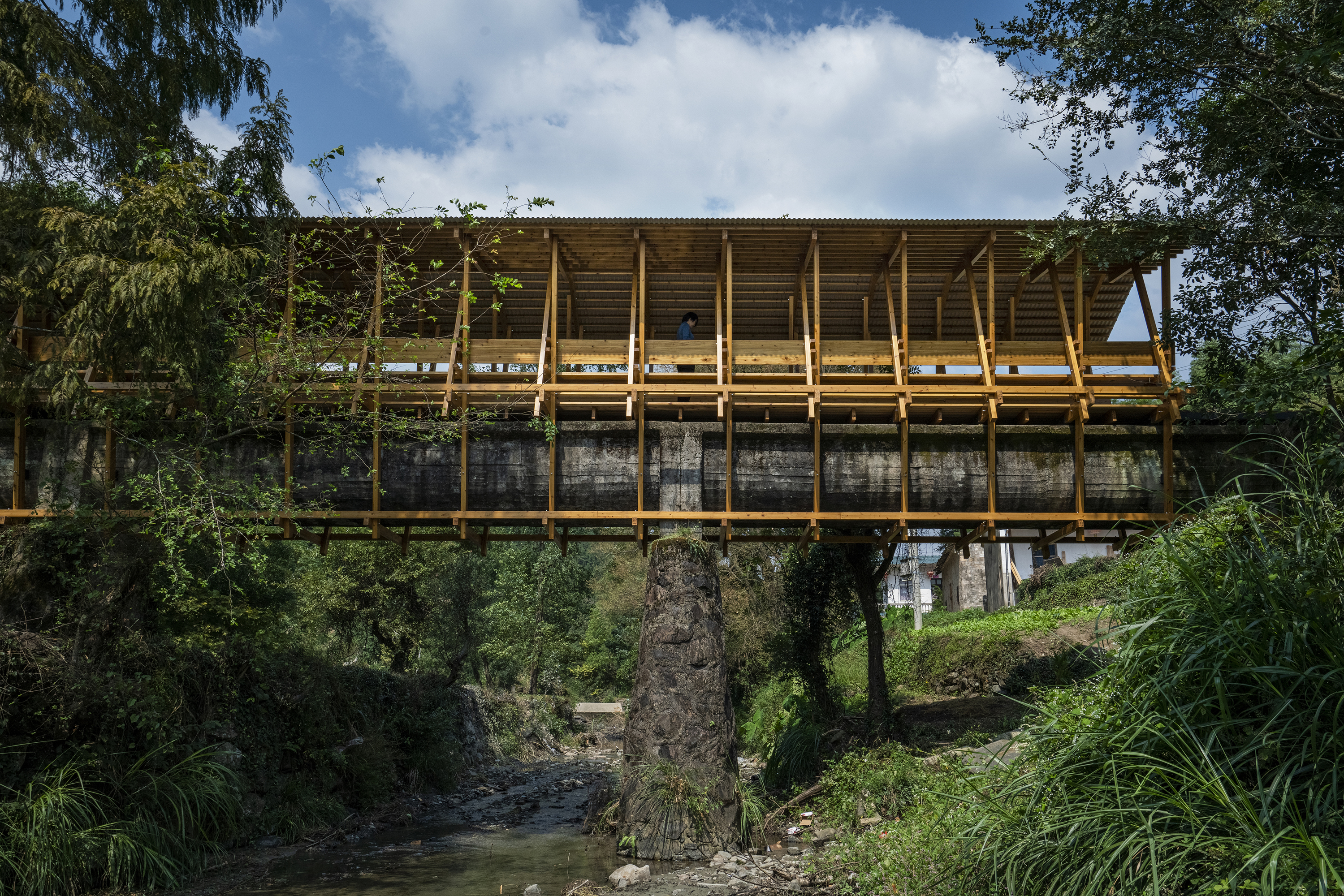 FW JI·Covered Bridge on Aqueduct by IARA - Architizer