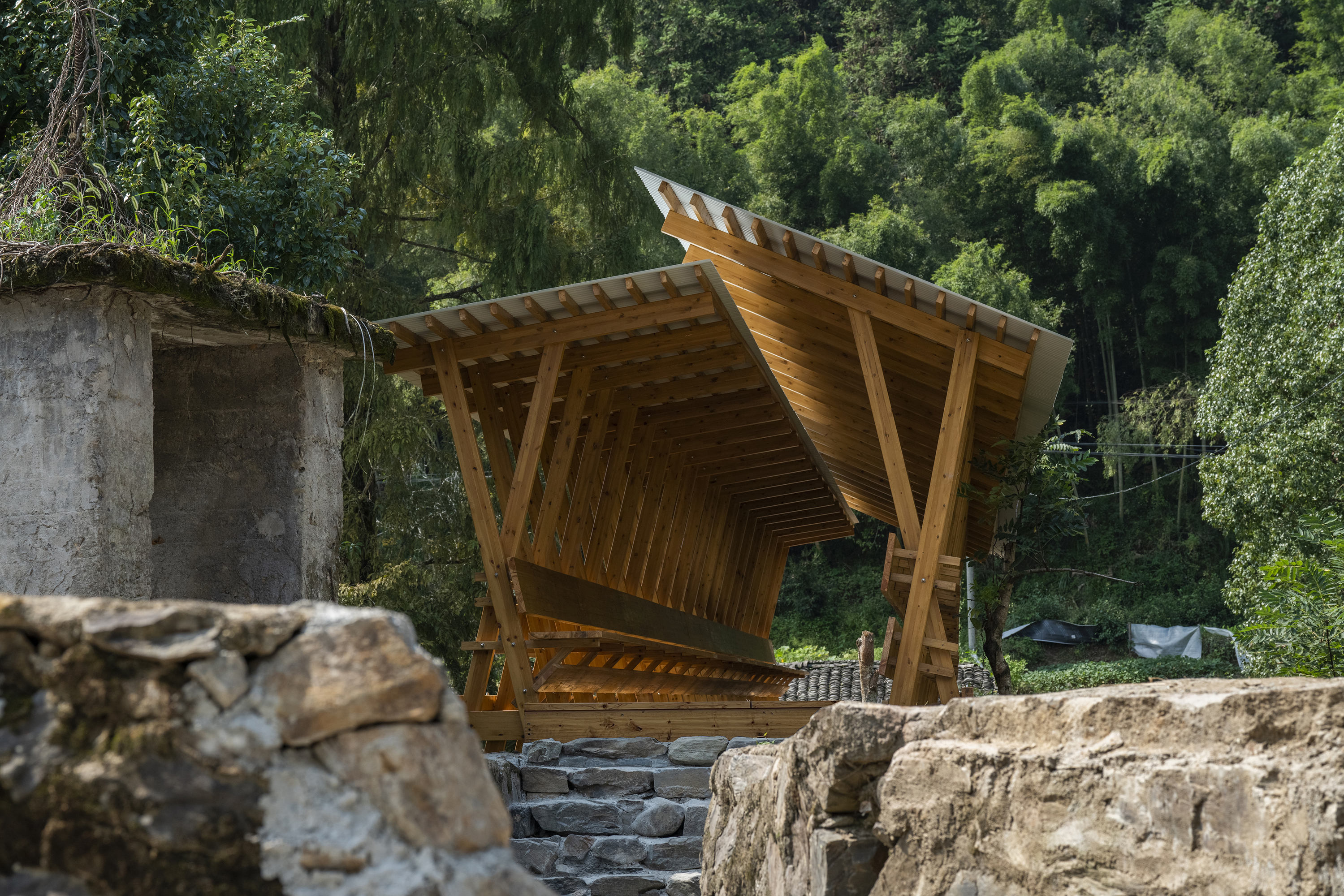 FW JI·Covered Bridge on Aqueduct by IARA - Architizer