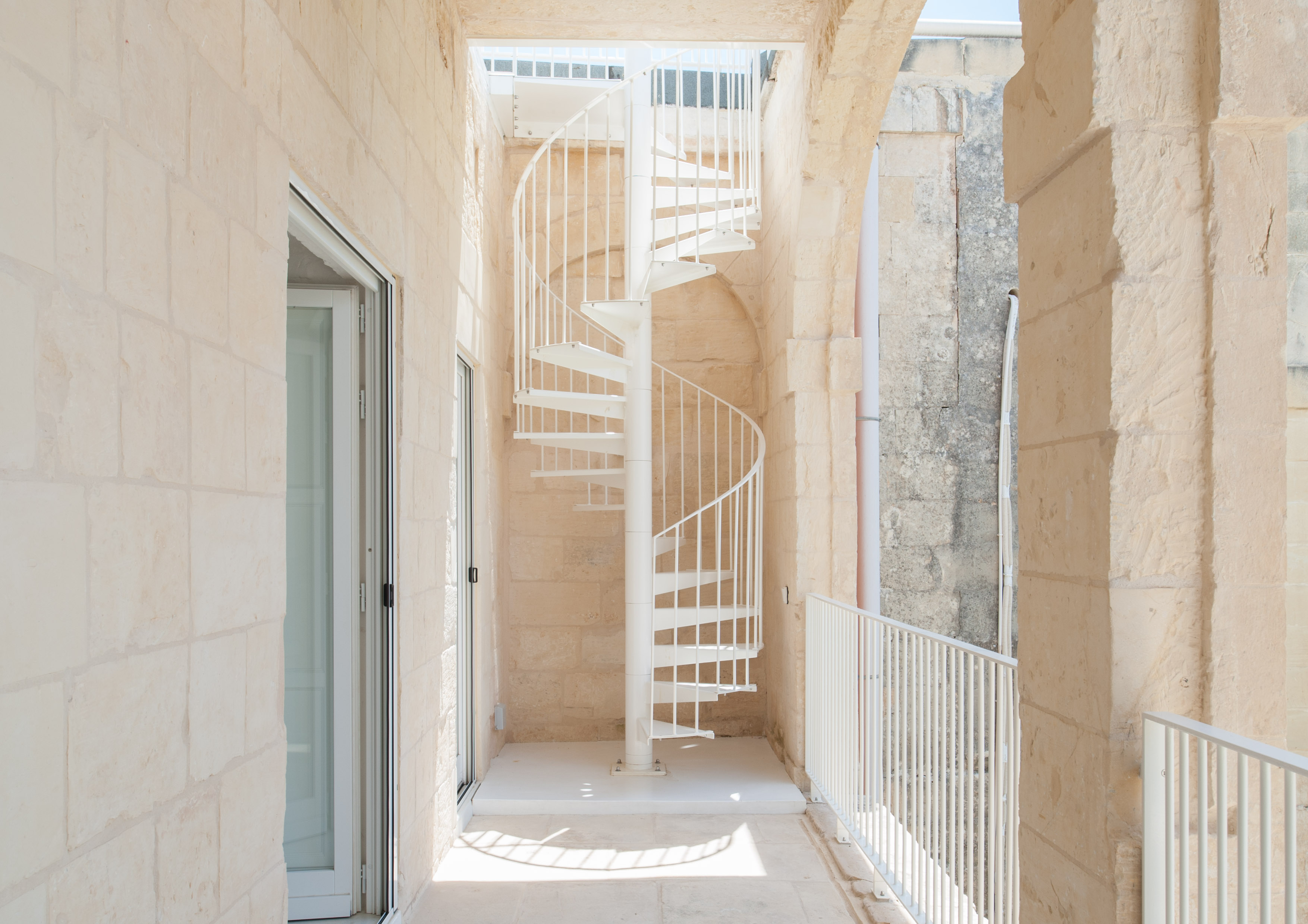 The Coach House by AP Valletta - Architizer