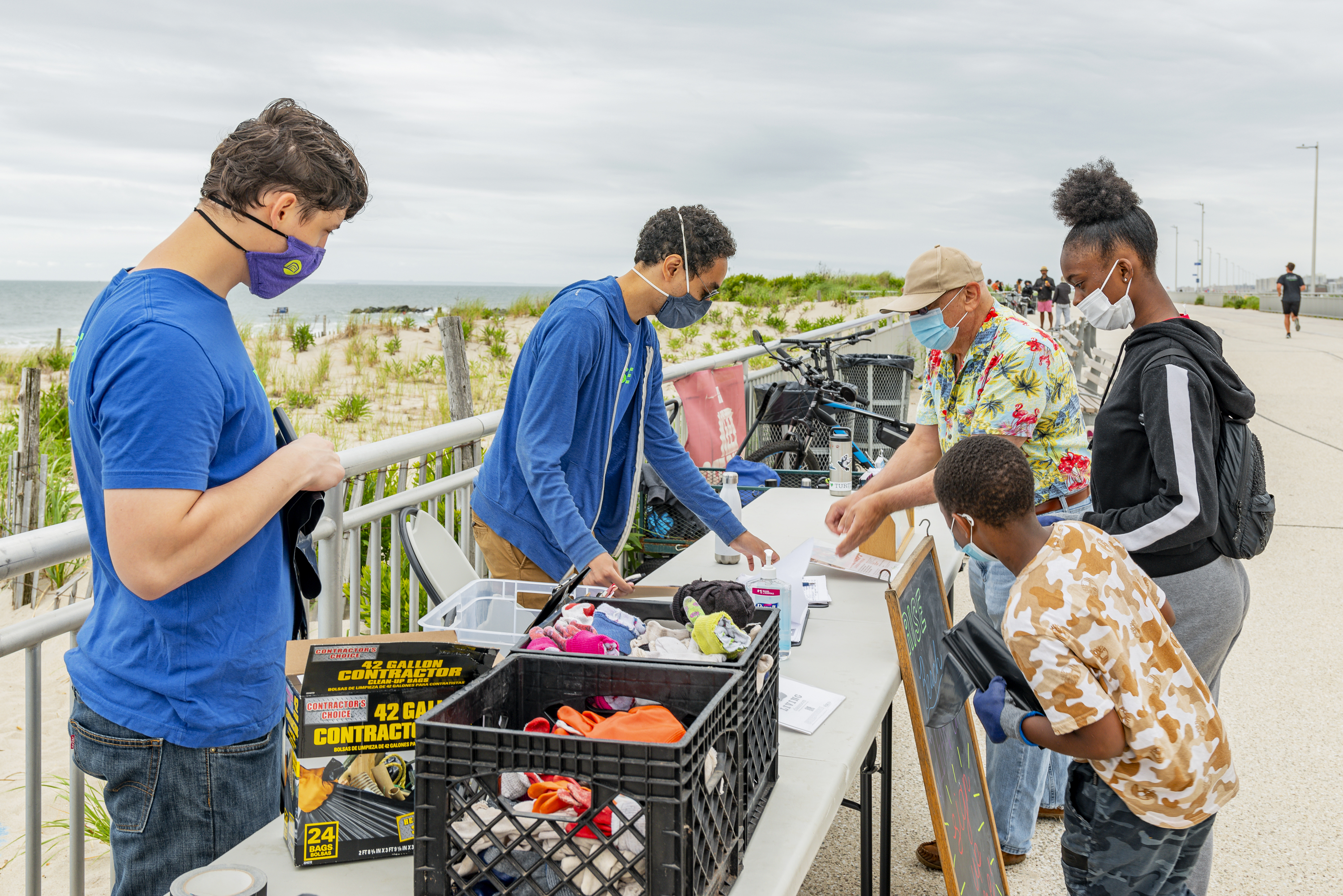 Arverne East RISE Community Hub and Nature Preserve House by WXY ...