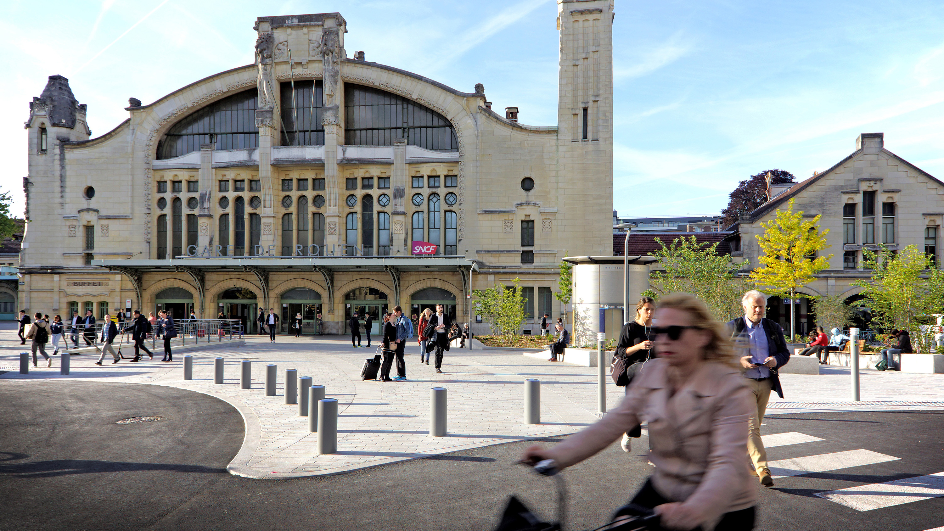 Idea 3922927: Rouen station area by OKRA landscape architects in Rouen ...