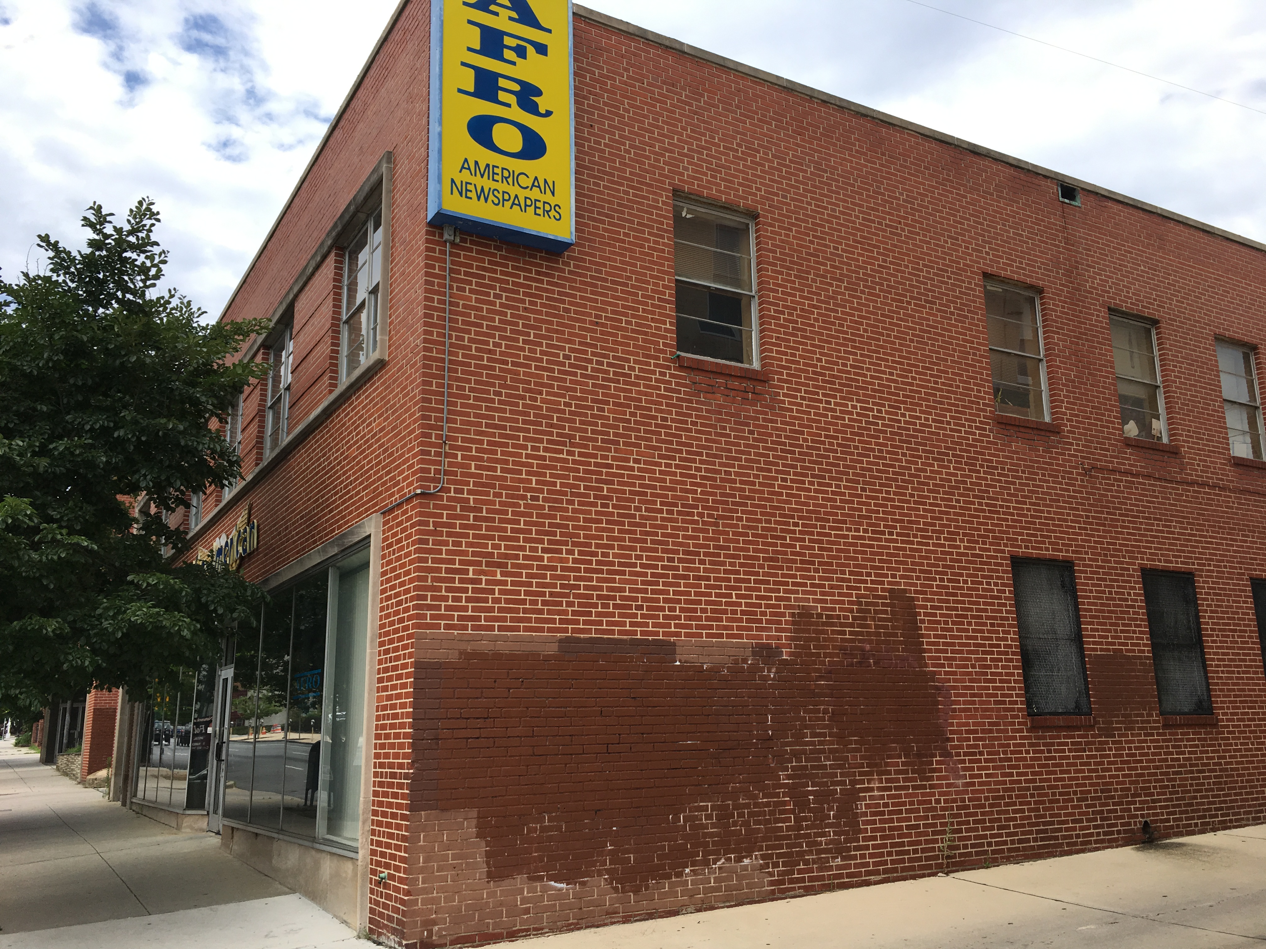 Robert W. Deutsch Foundation Building - 2519 N. Charles St ...