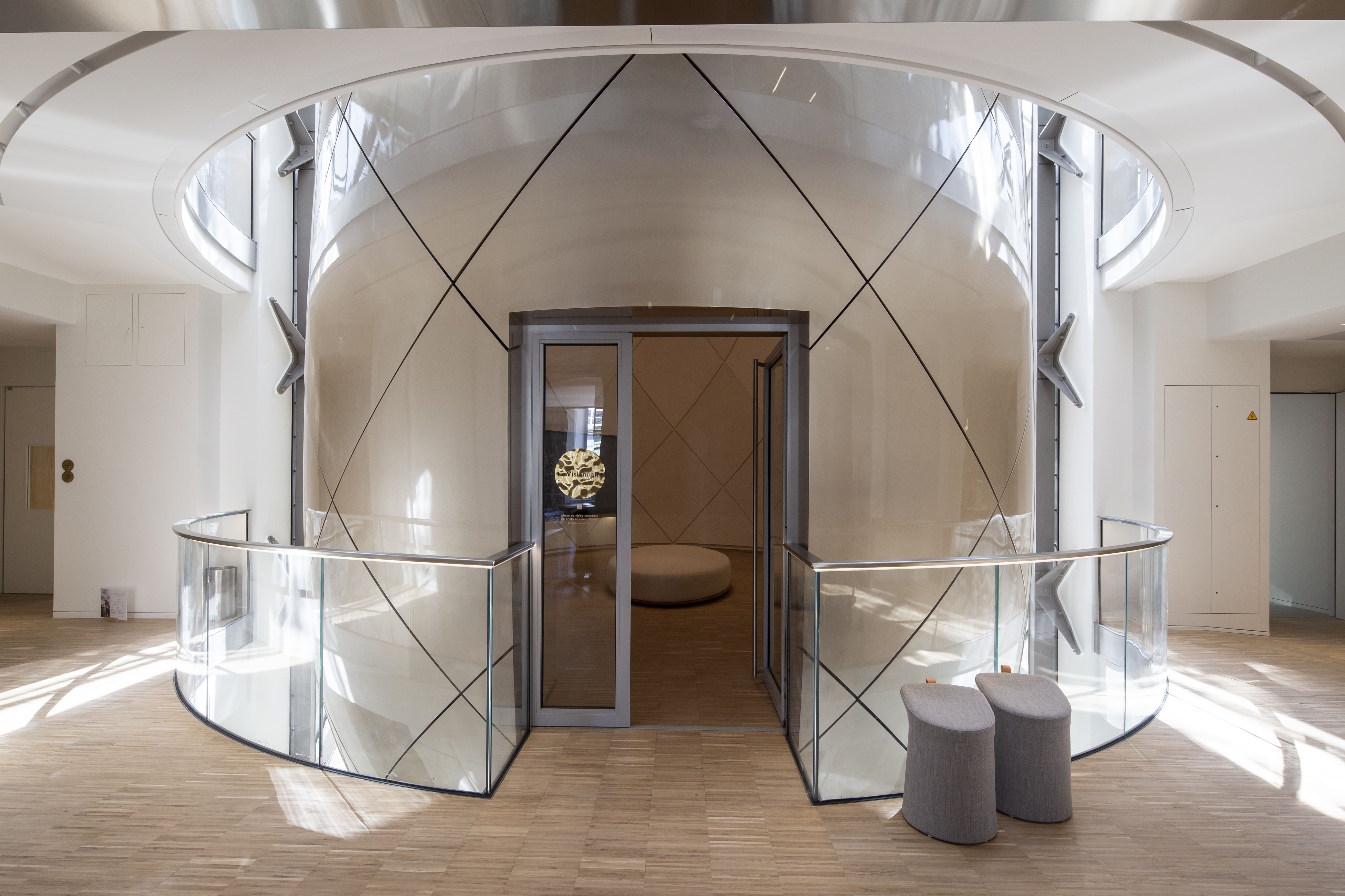 Le Visionnaire by Local Projects, agence Moatti-Rivière - Architizer