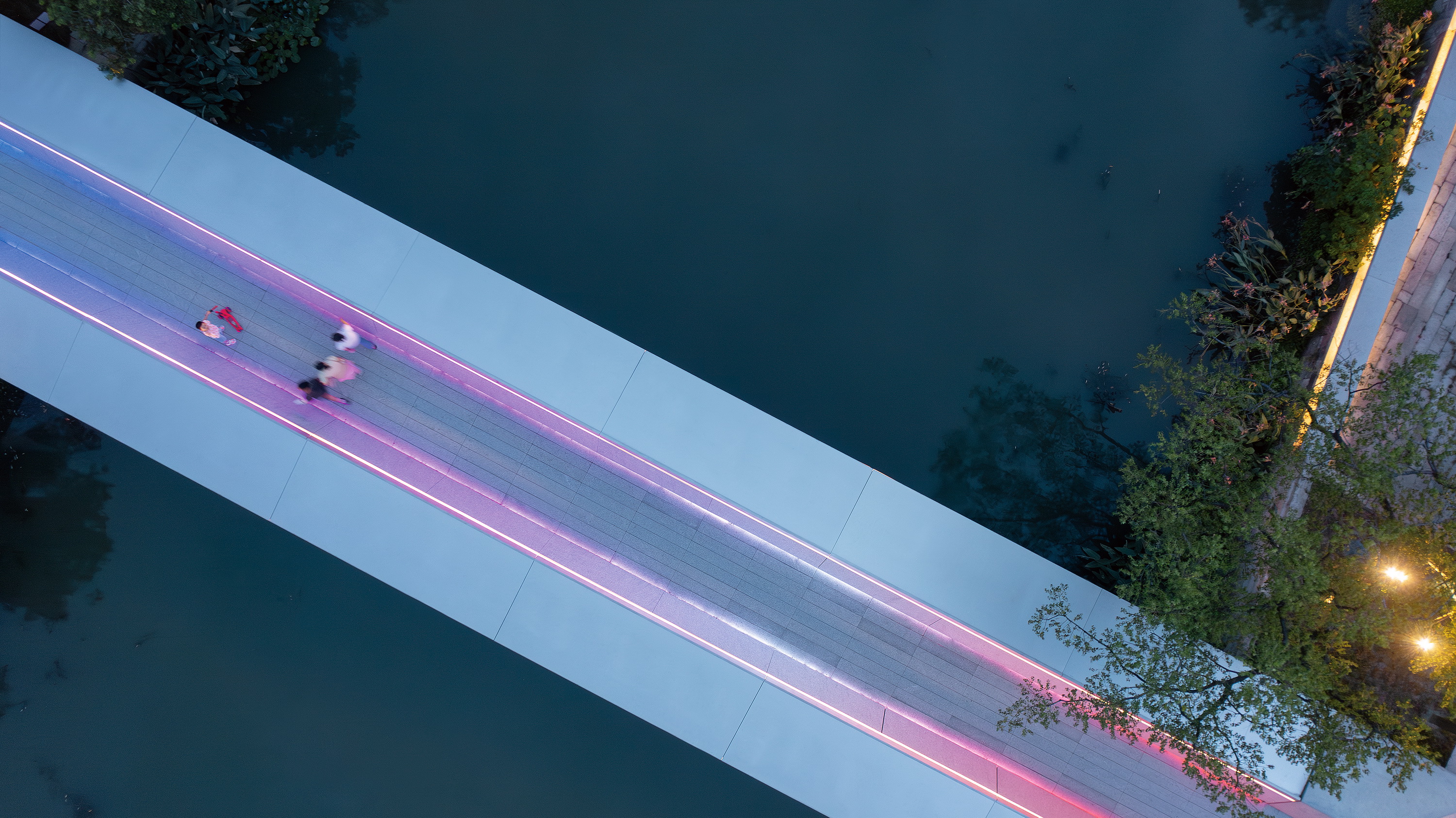 Lying Rainbow (Wohong) and Tranquil Wave (Pingbo) Bridges by GOA (Group ...