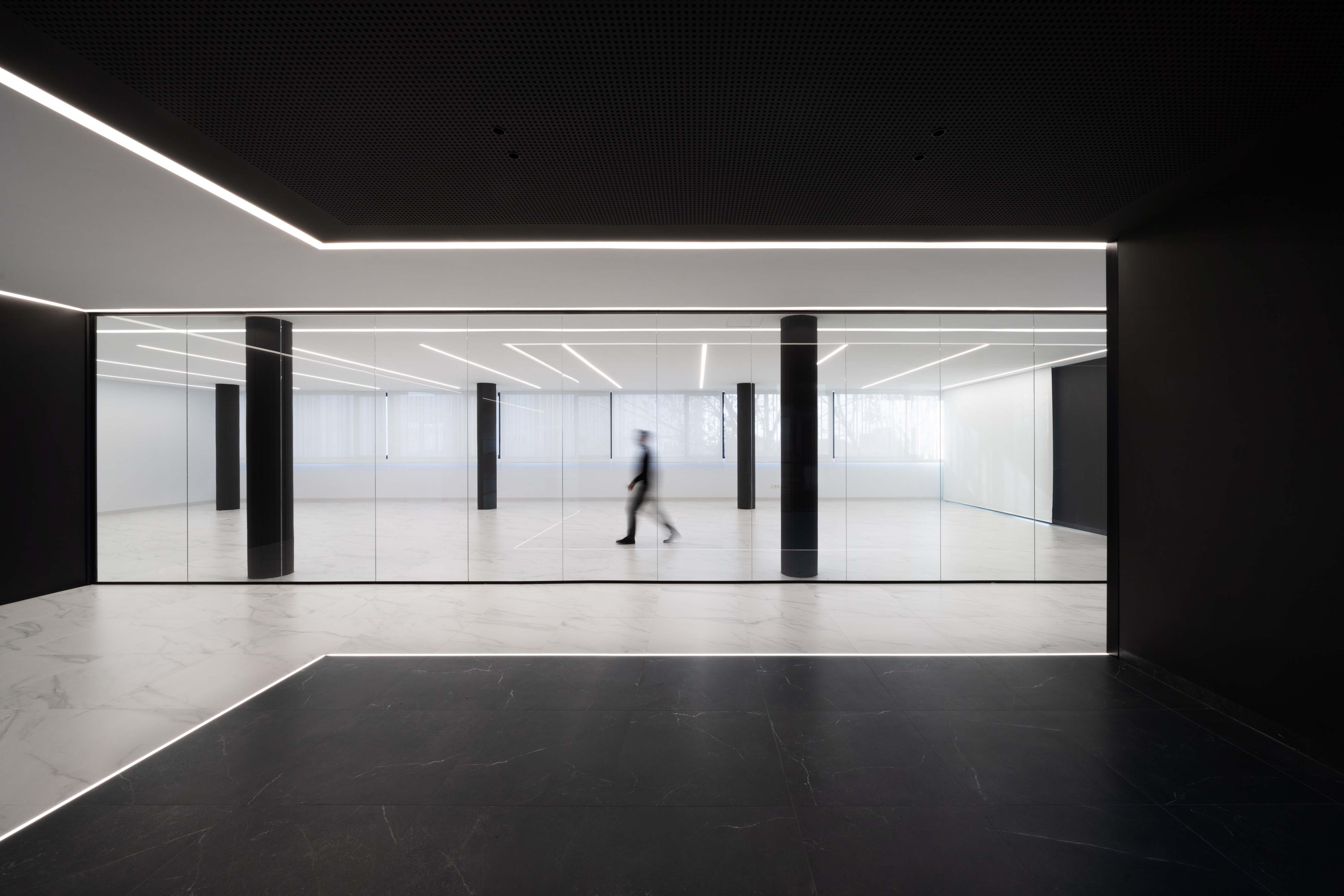 PTV TELECOM OFFICE by RUBÉN MUEDRA ESTUDIO DE ARQUITECTURA - Architizer