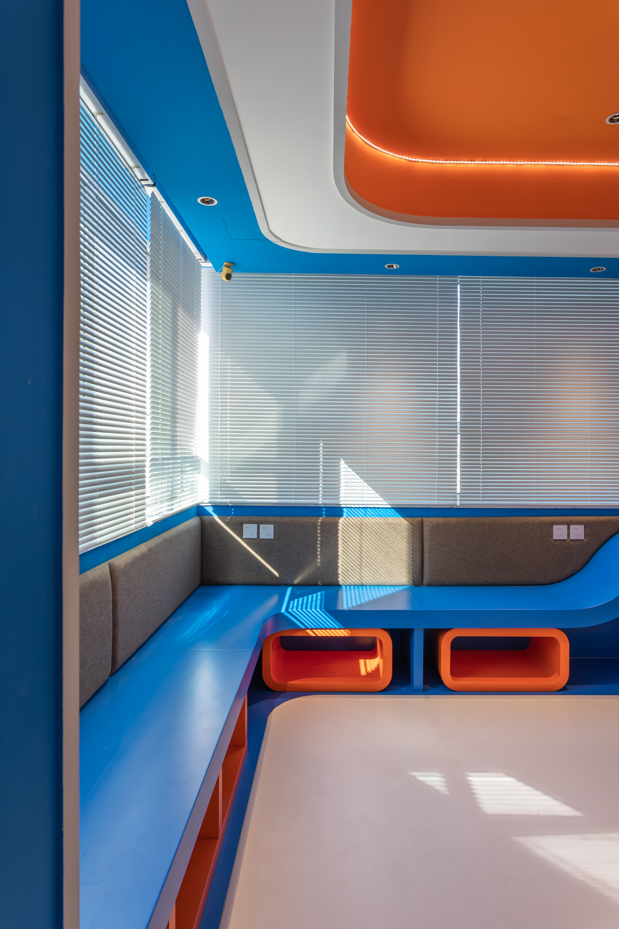 Dizzz Studio by LZA - Architizer