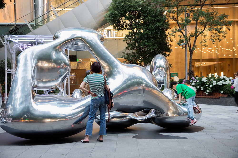 Formlessness in Xintiandi Plaza by LZA - Architizer