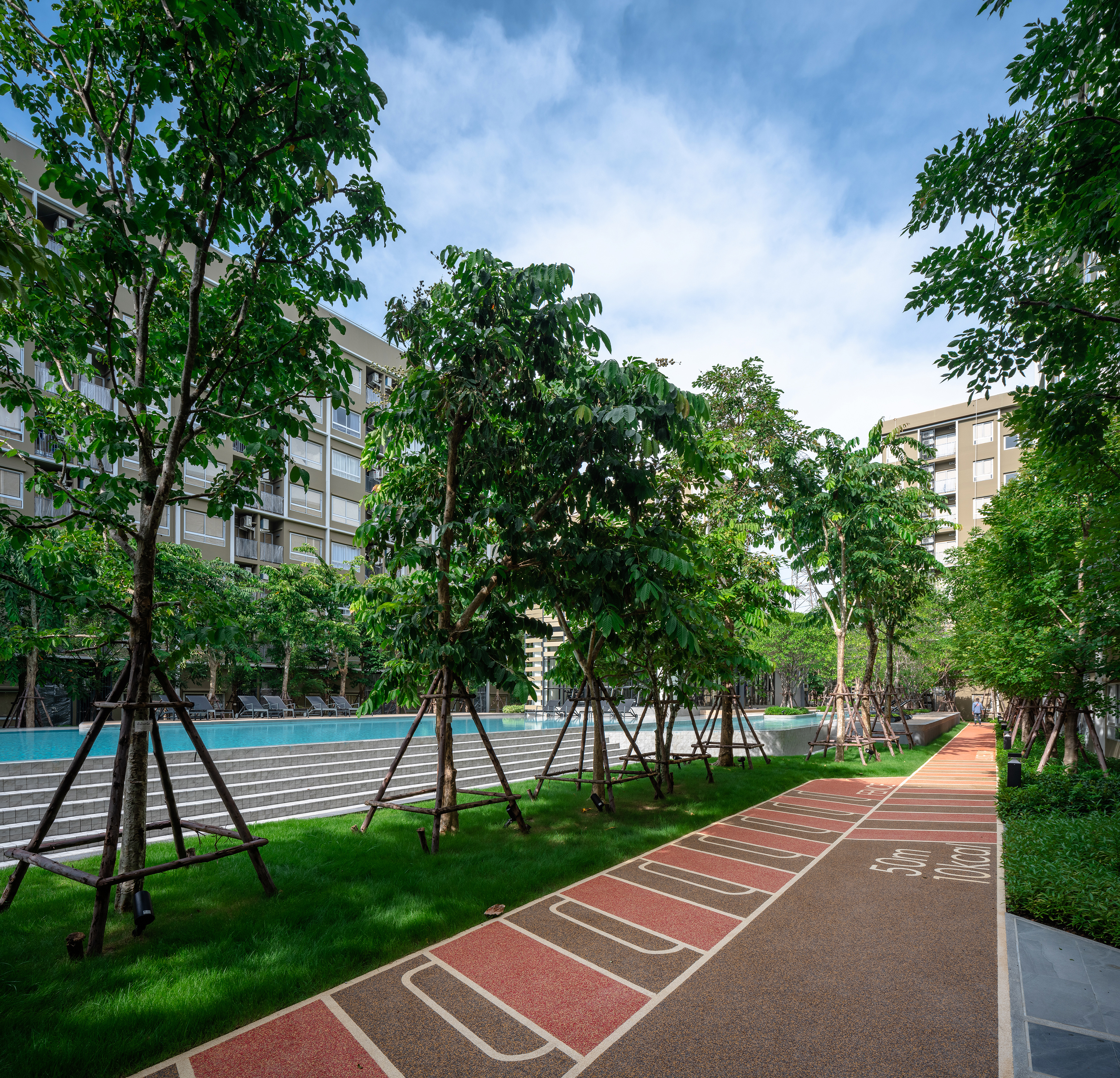 Plum Condo Rangsit Alive 1, 2 by VV Desine Landscape Architecture ...