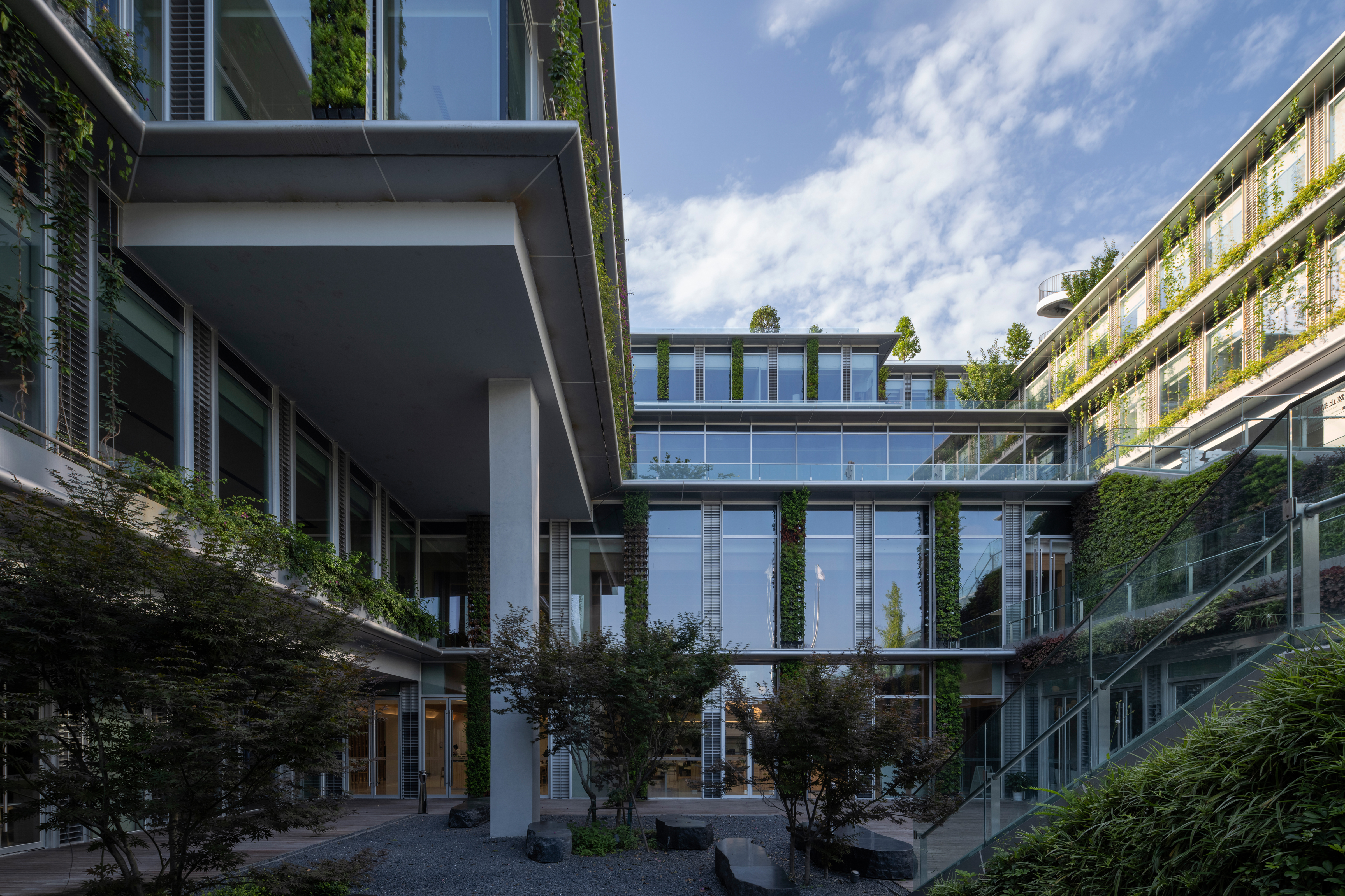 Green Module: Lakeside Headquarters by CSWADI - Architizer