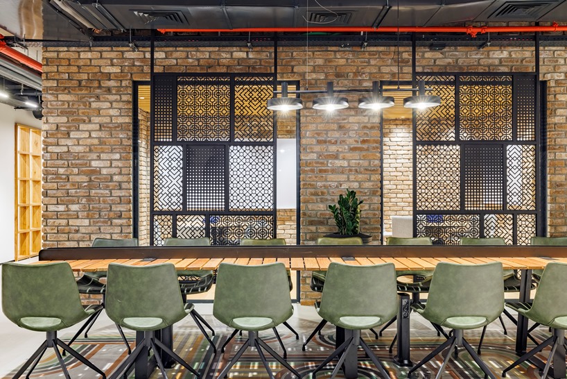 Meteoric Success, Local Spirit and Family Trees: The Awesome Offices of ...