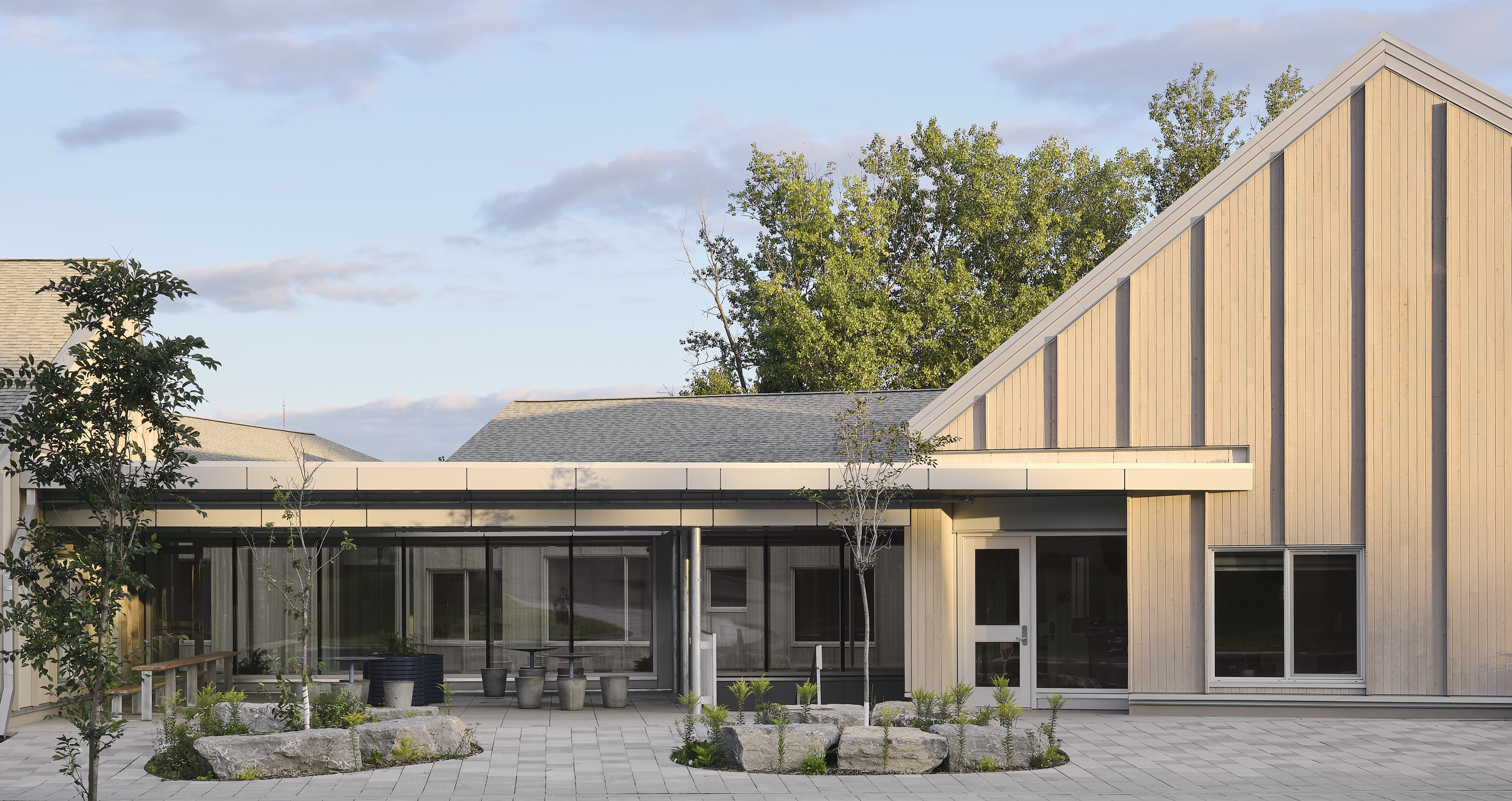 École de l'Étincelle (Lab-école) by Agence Spatiale, BGLA architecture ...