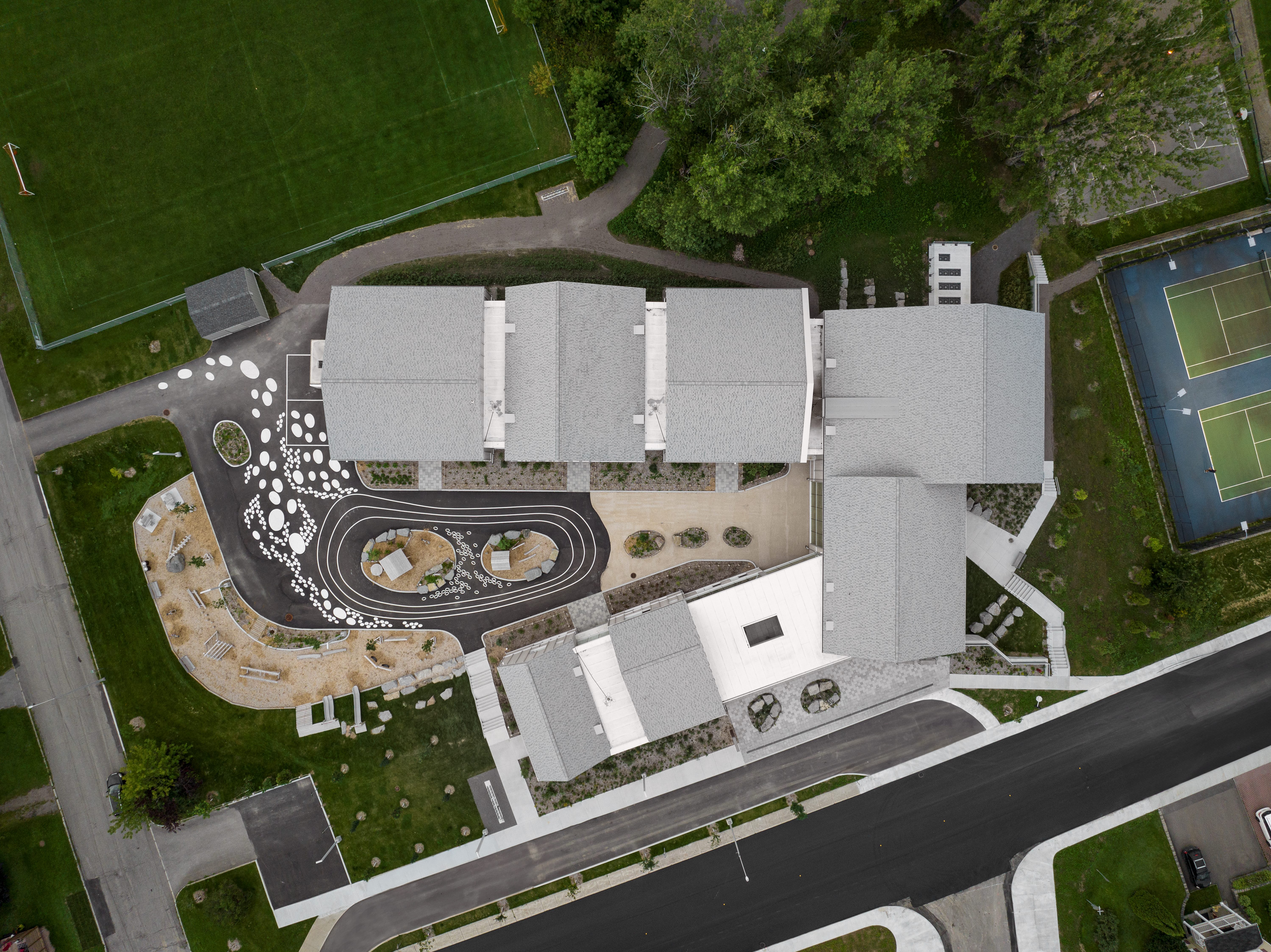 École de l'Étincelle (Lab-école) by Agence Spatiale, BGLA architecture ...