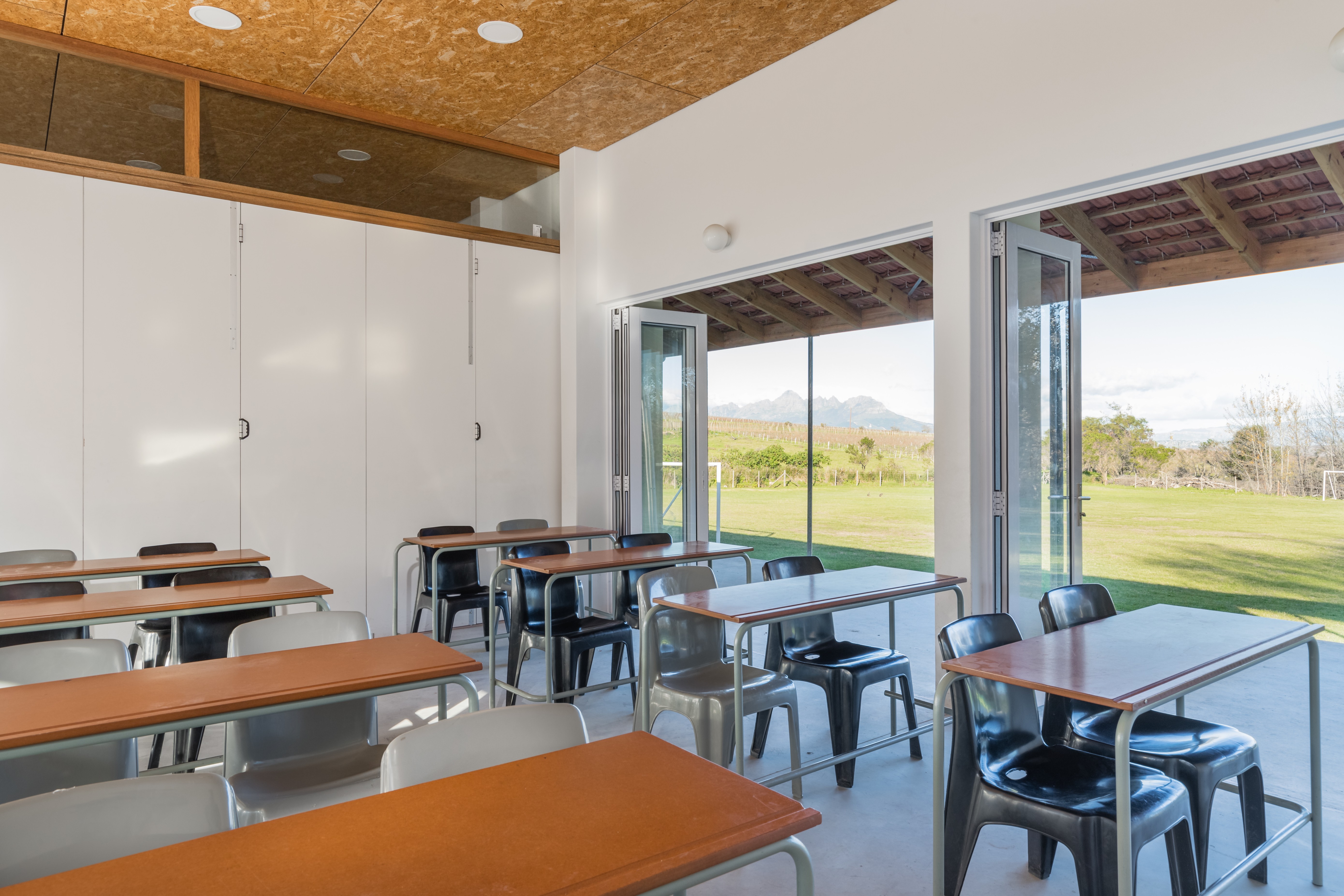 Calling Academy Stellenbosch by SALT Architects - Architizer