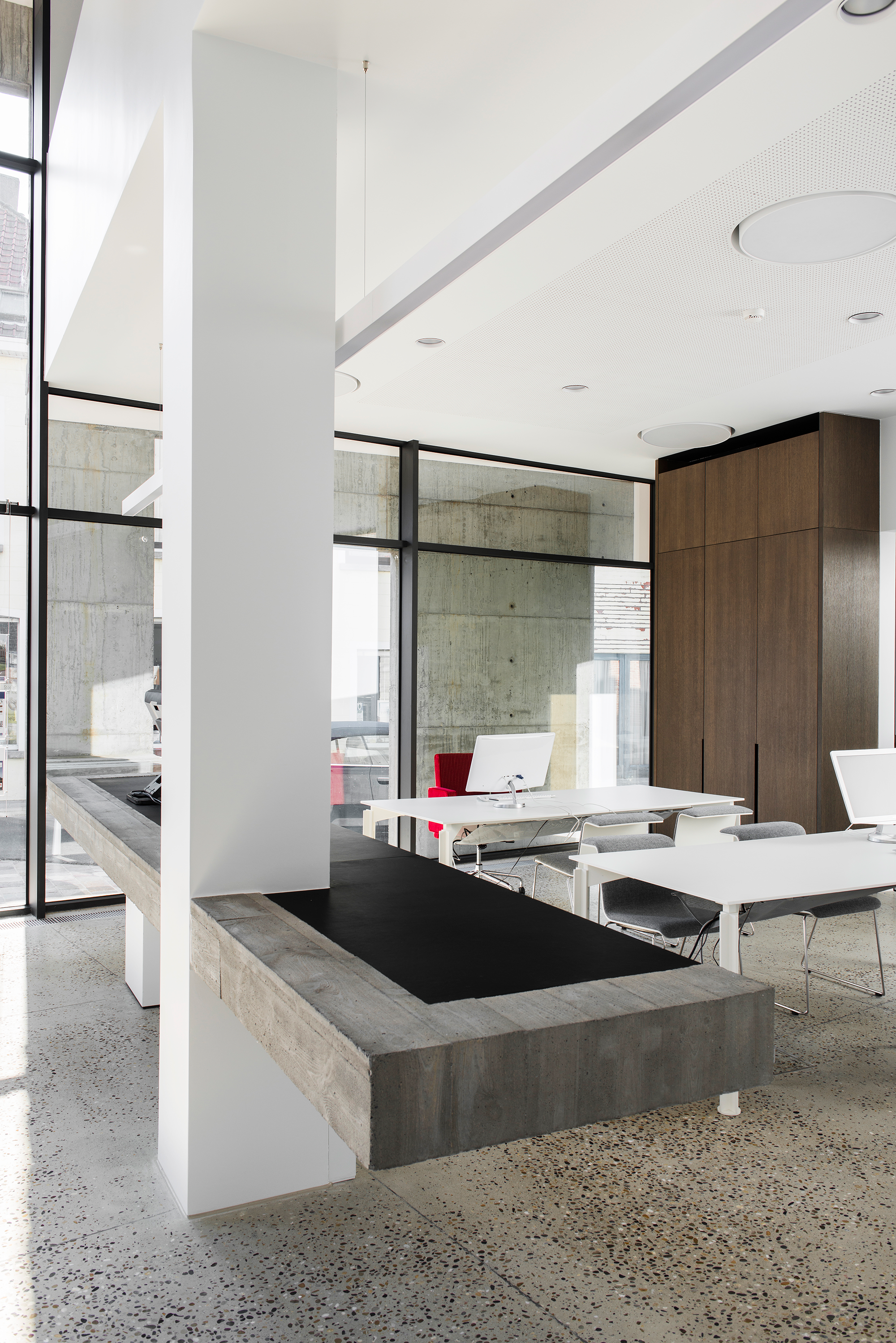 concrete office by CLAERHOUT - VAN BIERVLIET ARCHITECTS - Architizer