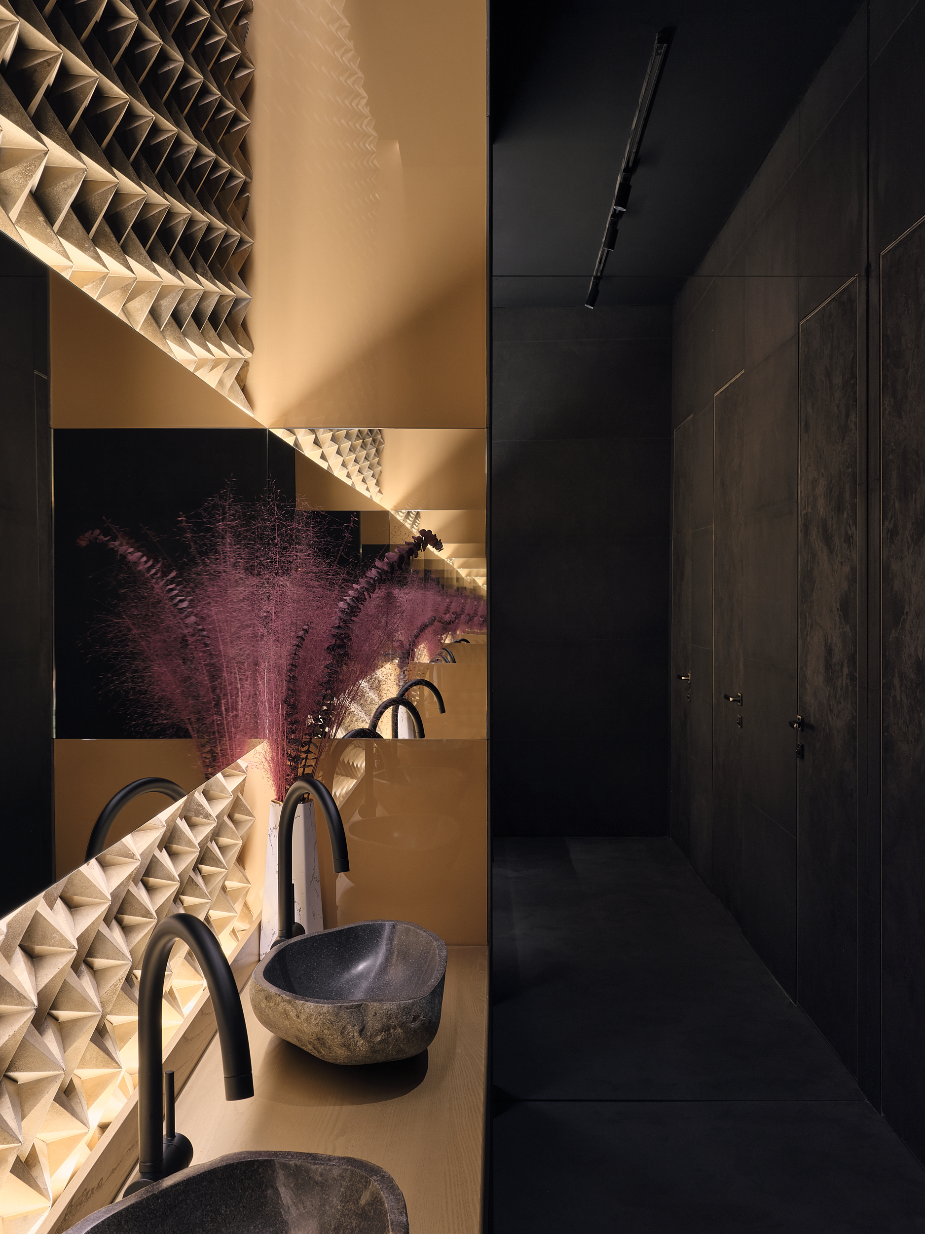 Ichi-Go Ichi-E Restaurant & Bar by IDEOLOGIST - Architizer