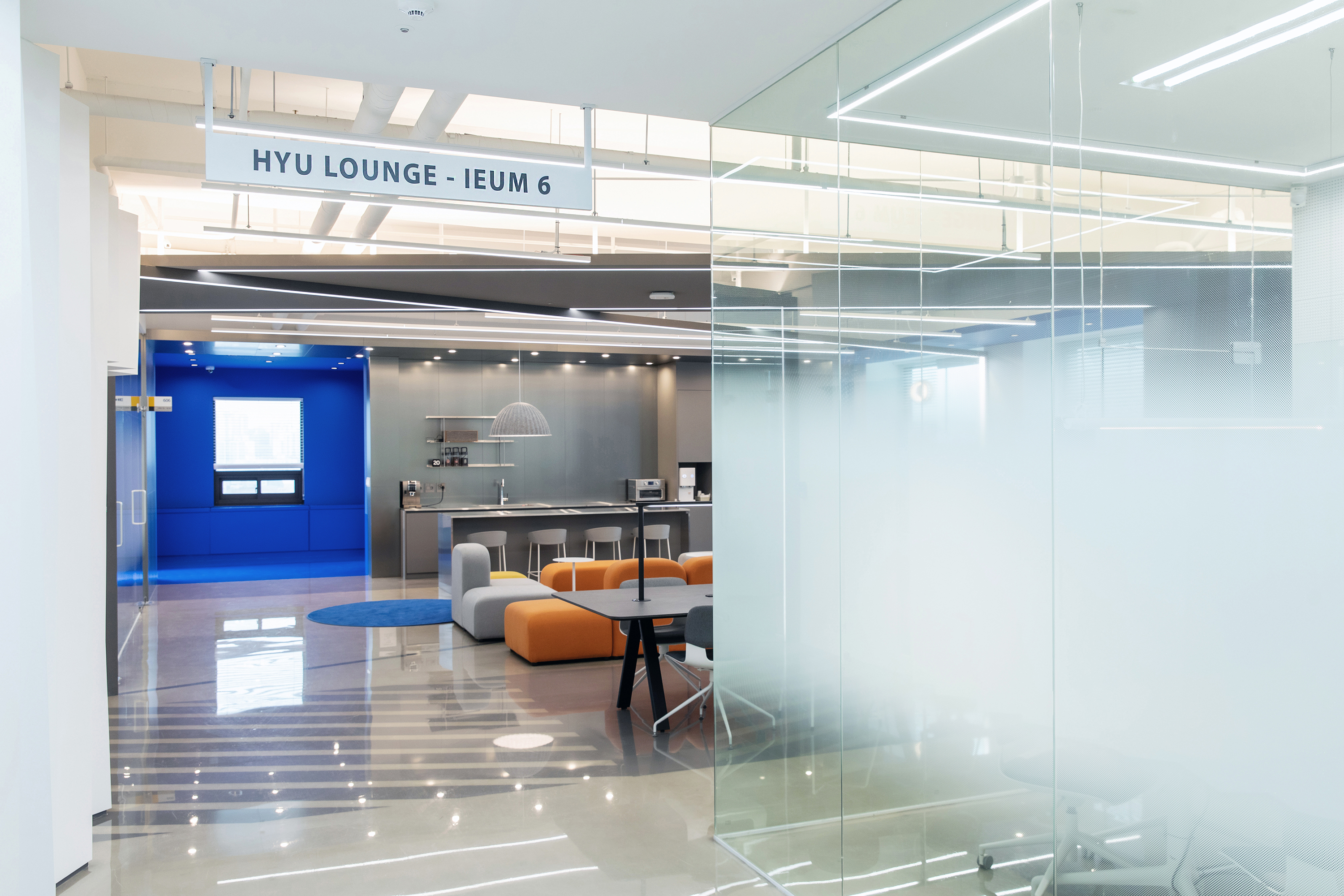 The HYU Lounge by G/O Architecture - Architizer