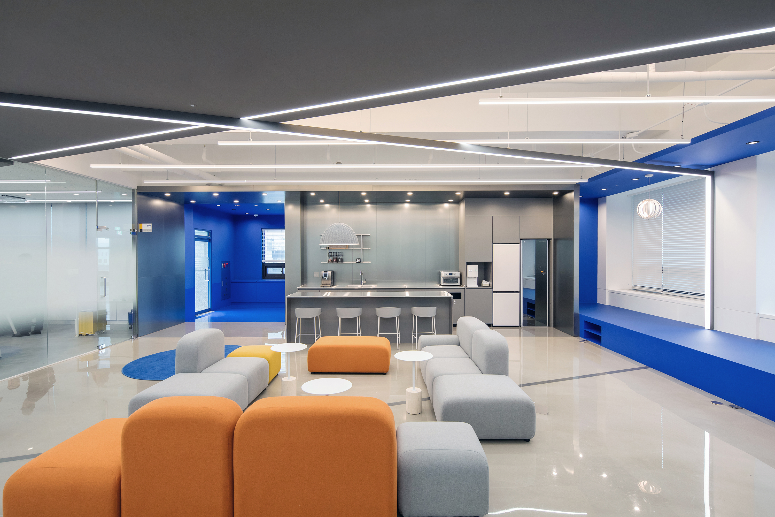 The HYU Lounge by G/O Architecture - Architizer