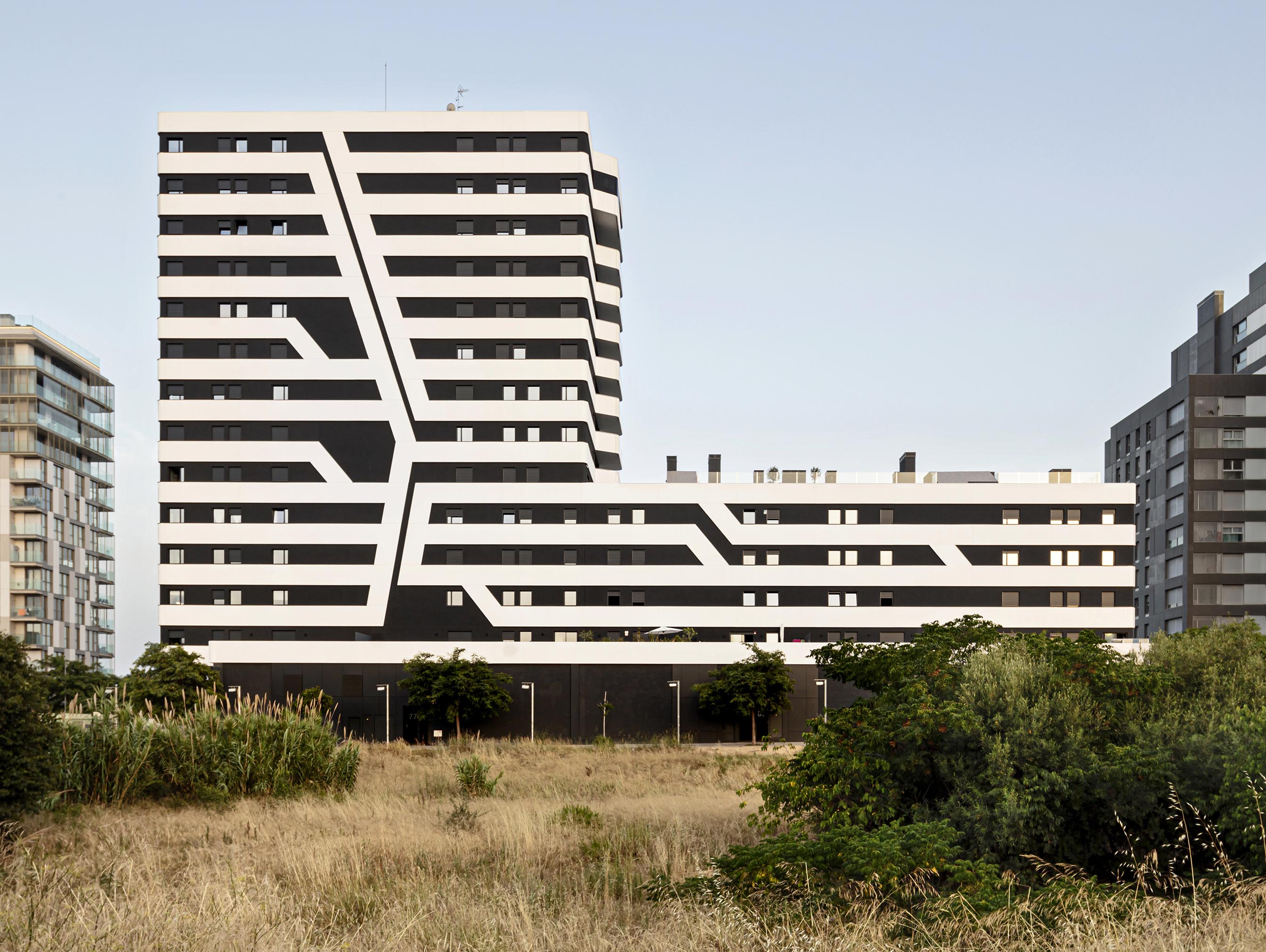 EL RENGLE II TOWER by ON-A - Architizer