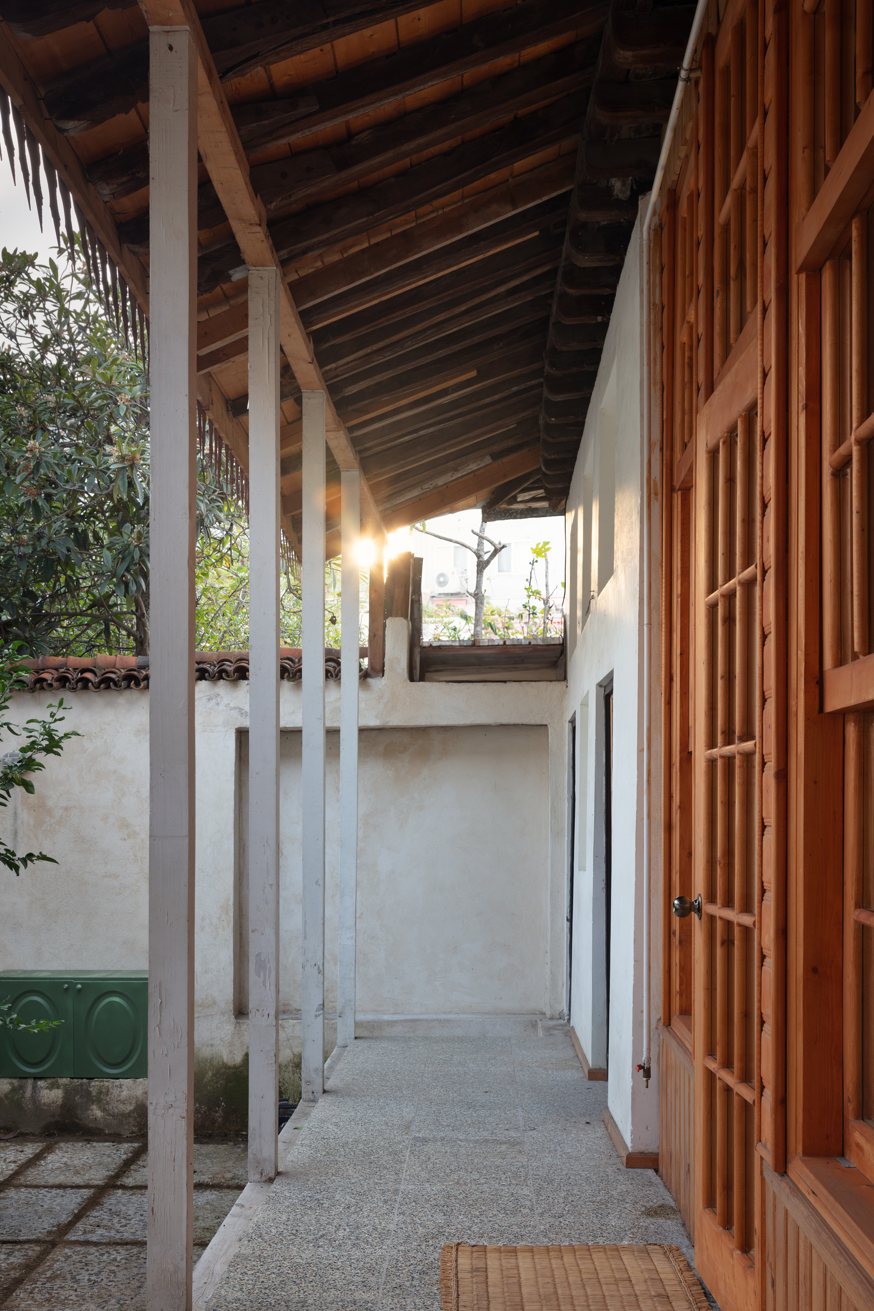 Clubhouse by Ronak Roshan Office - Architizer