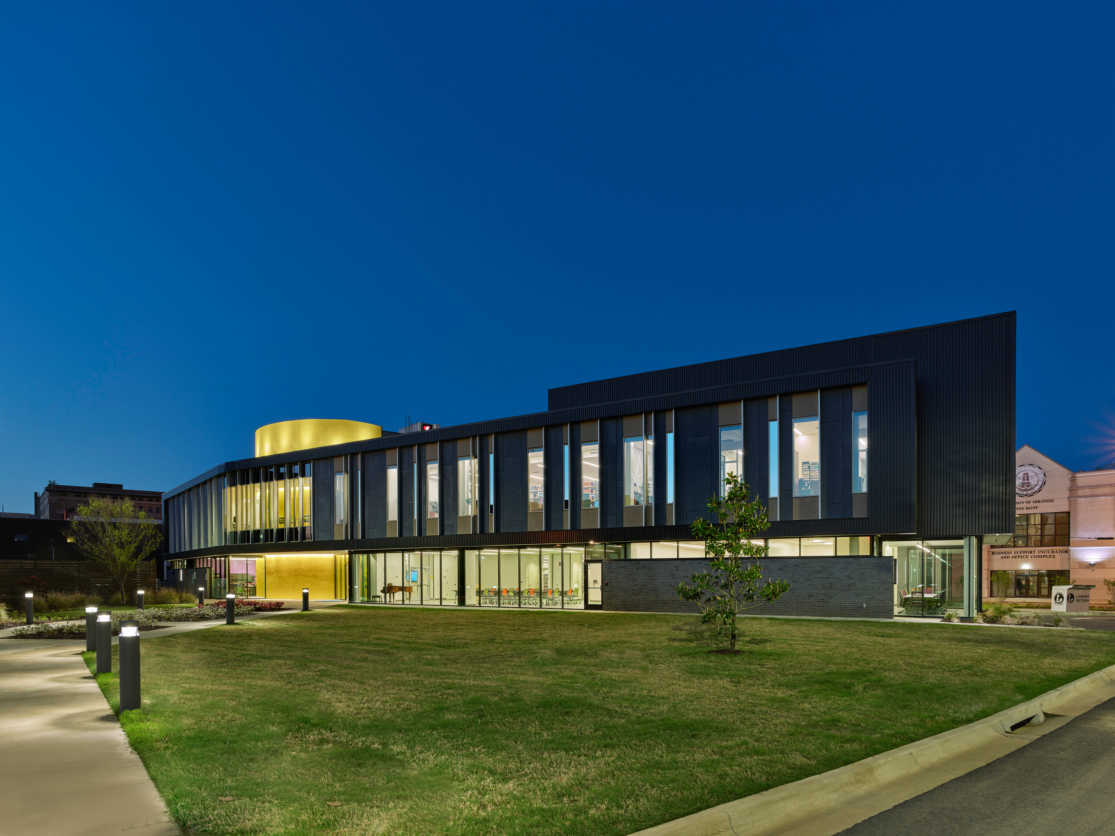 Pine Bluff Main Library by Polk Stanley Wilcox Architects - Architizer