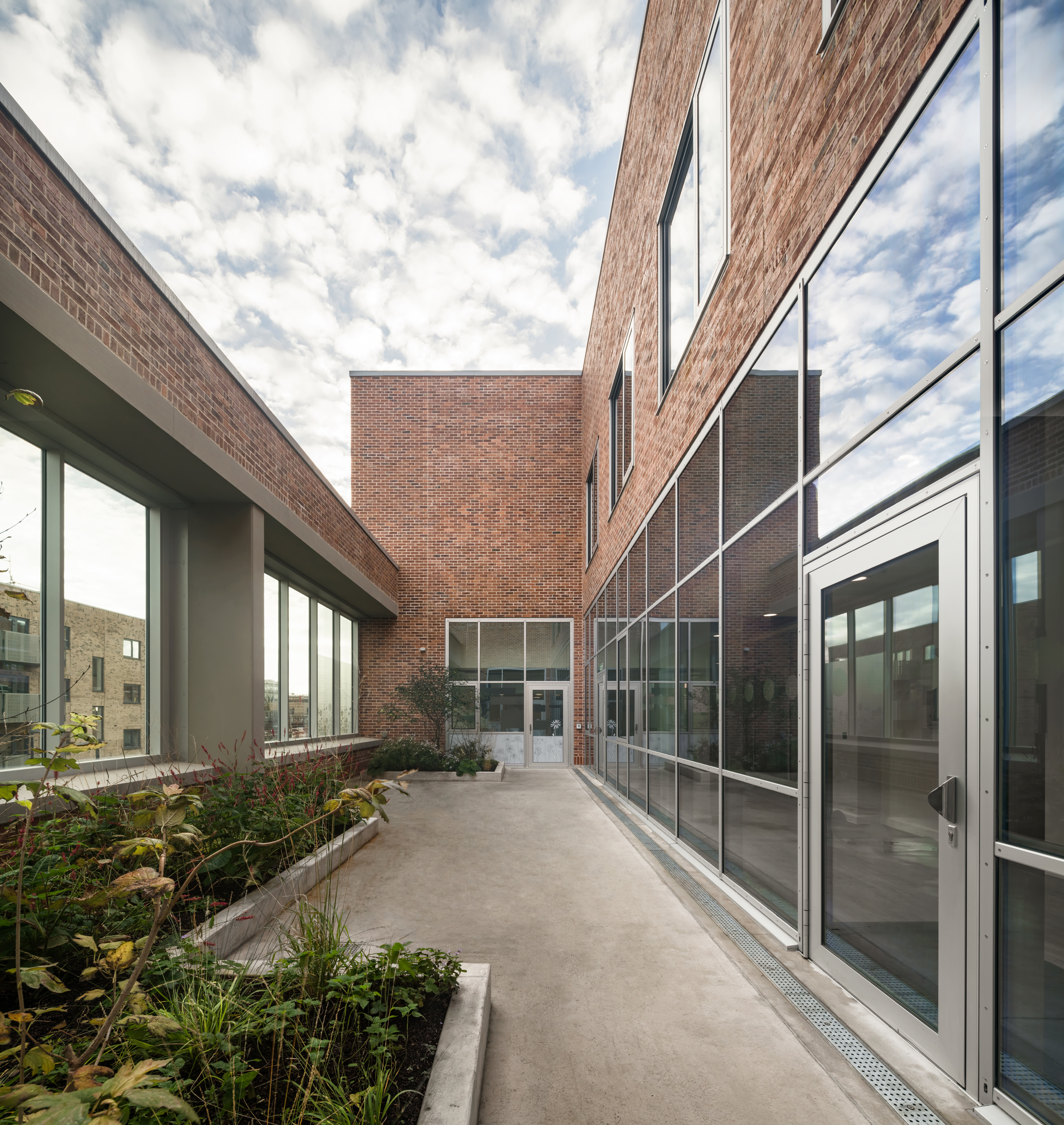 Springfield University Hospital, mental health by C.F. Møller ...
