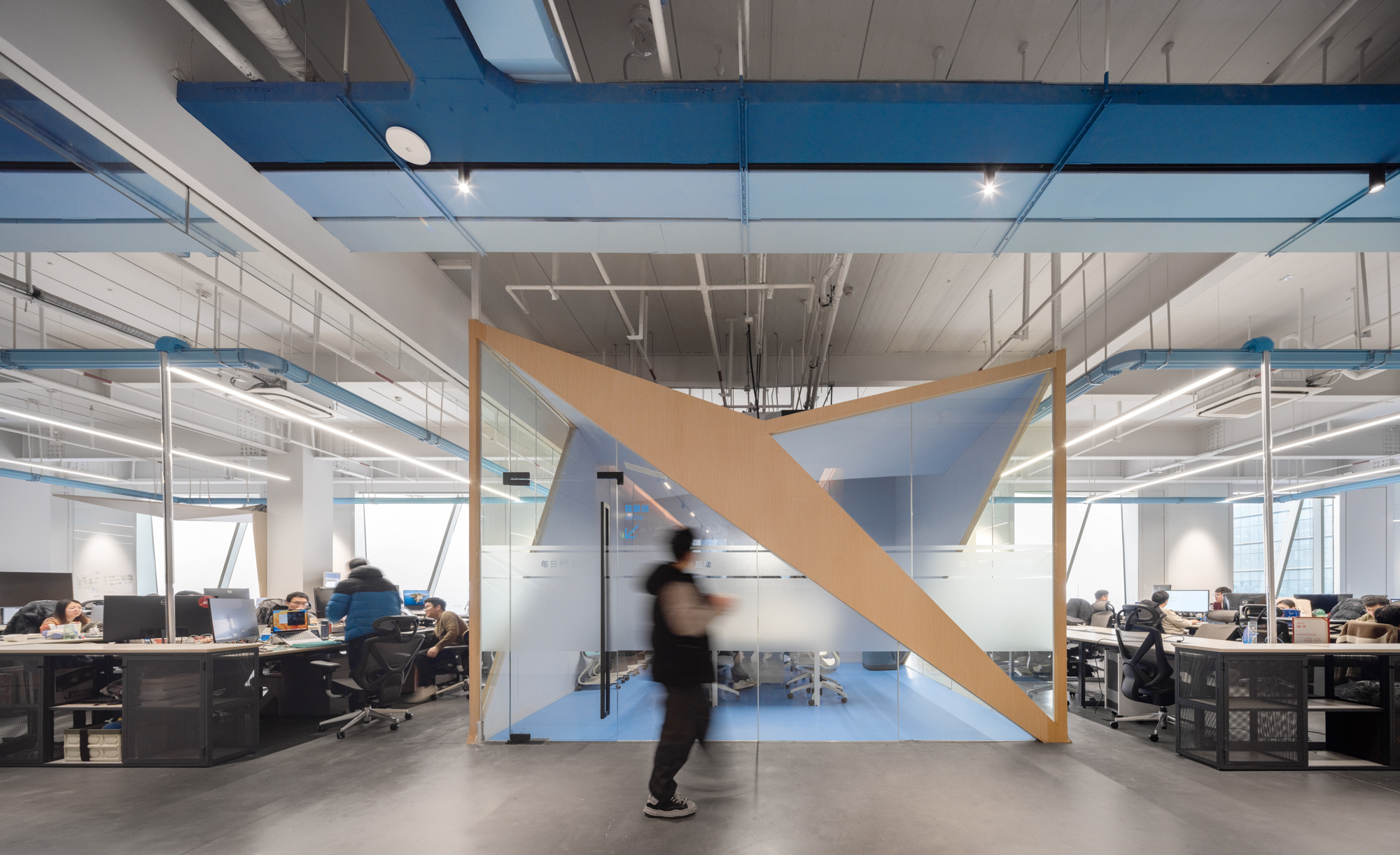 Merit Interactive Headquarters Interior Design by LYCS Architecture ...
