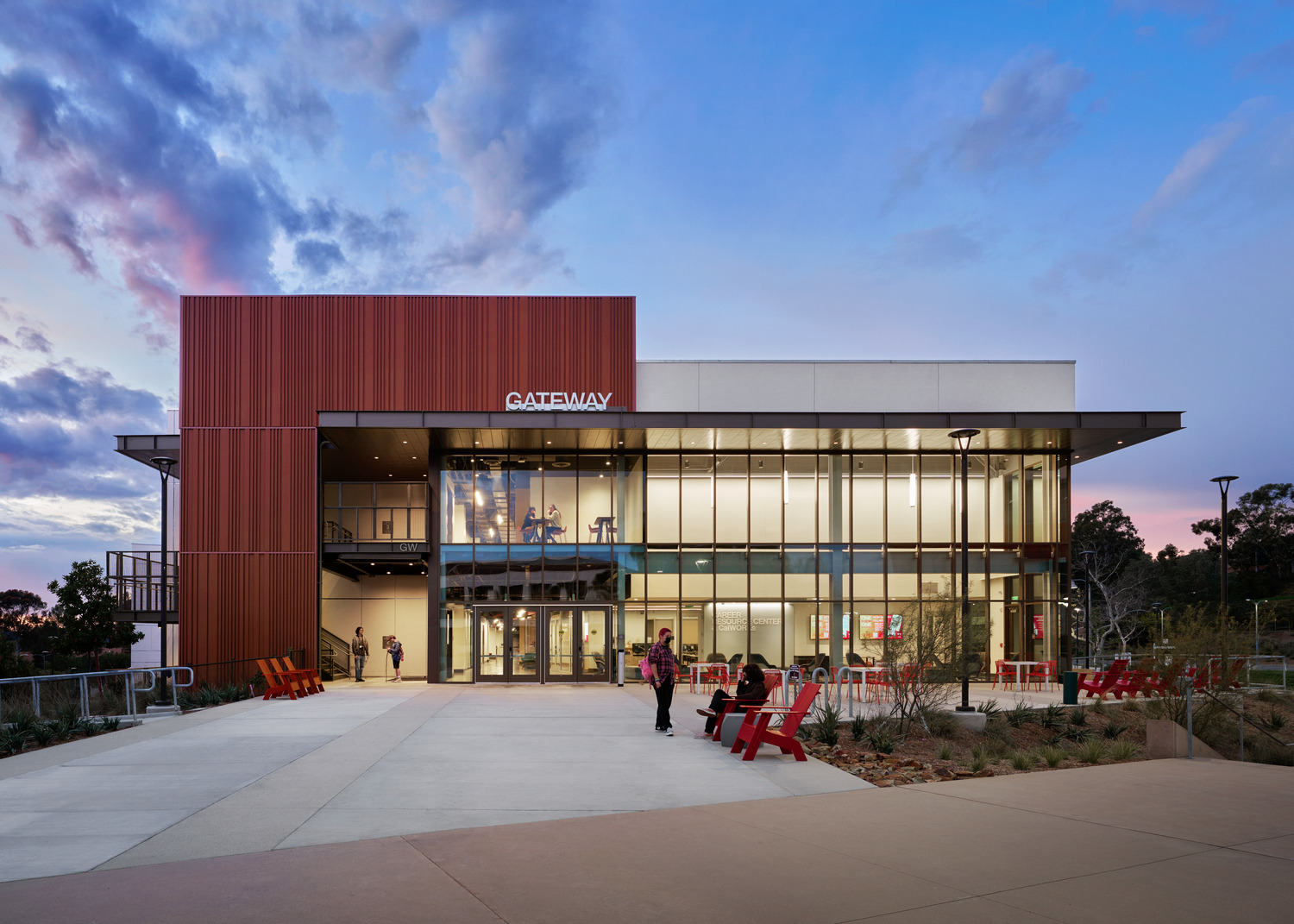 Saddleback College Gateway Building by HED - Architizer