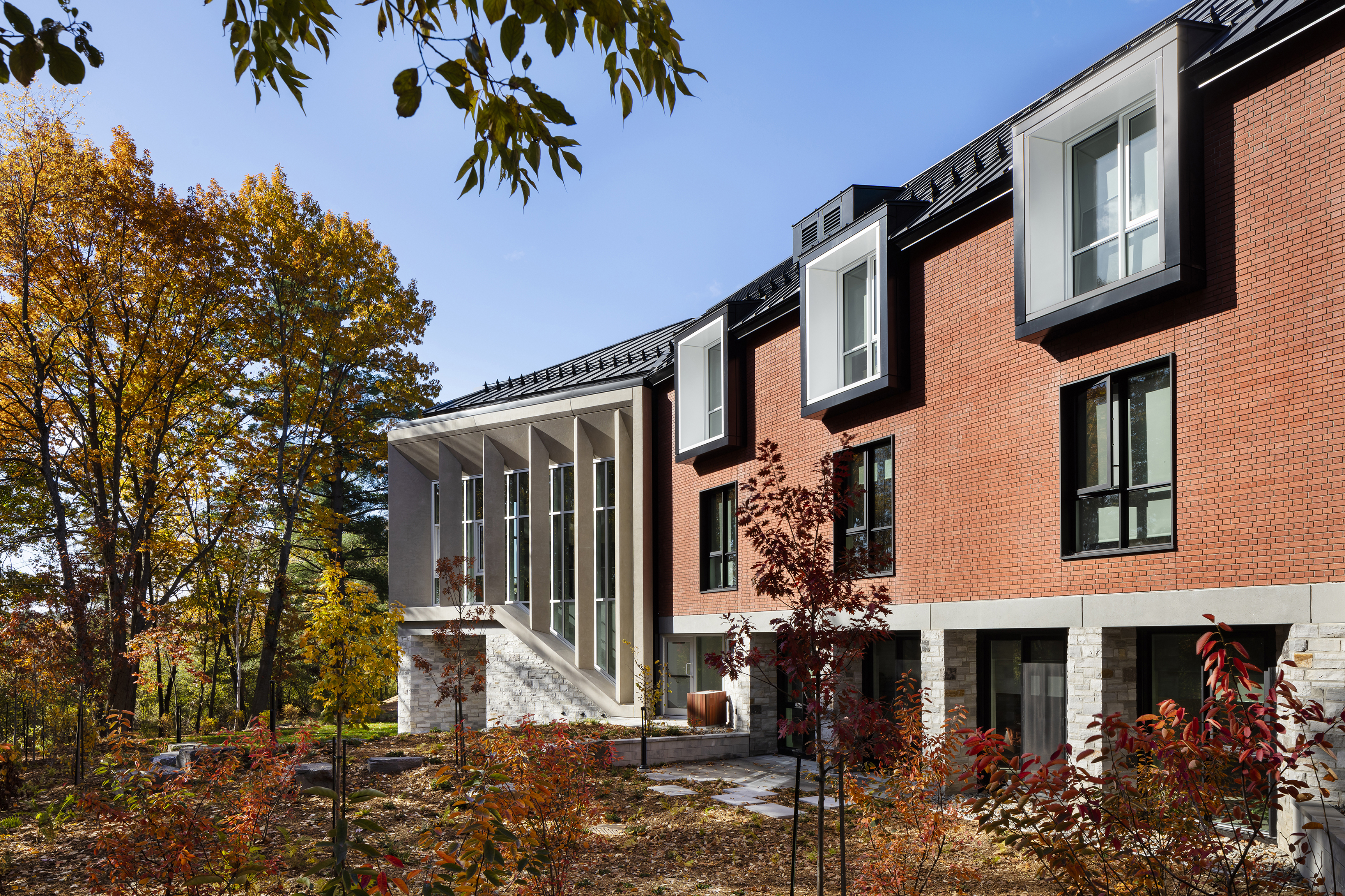 BCS Mitchell House by ARCHITEM Wolff Shapiro Kuskowski architectes ...
