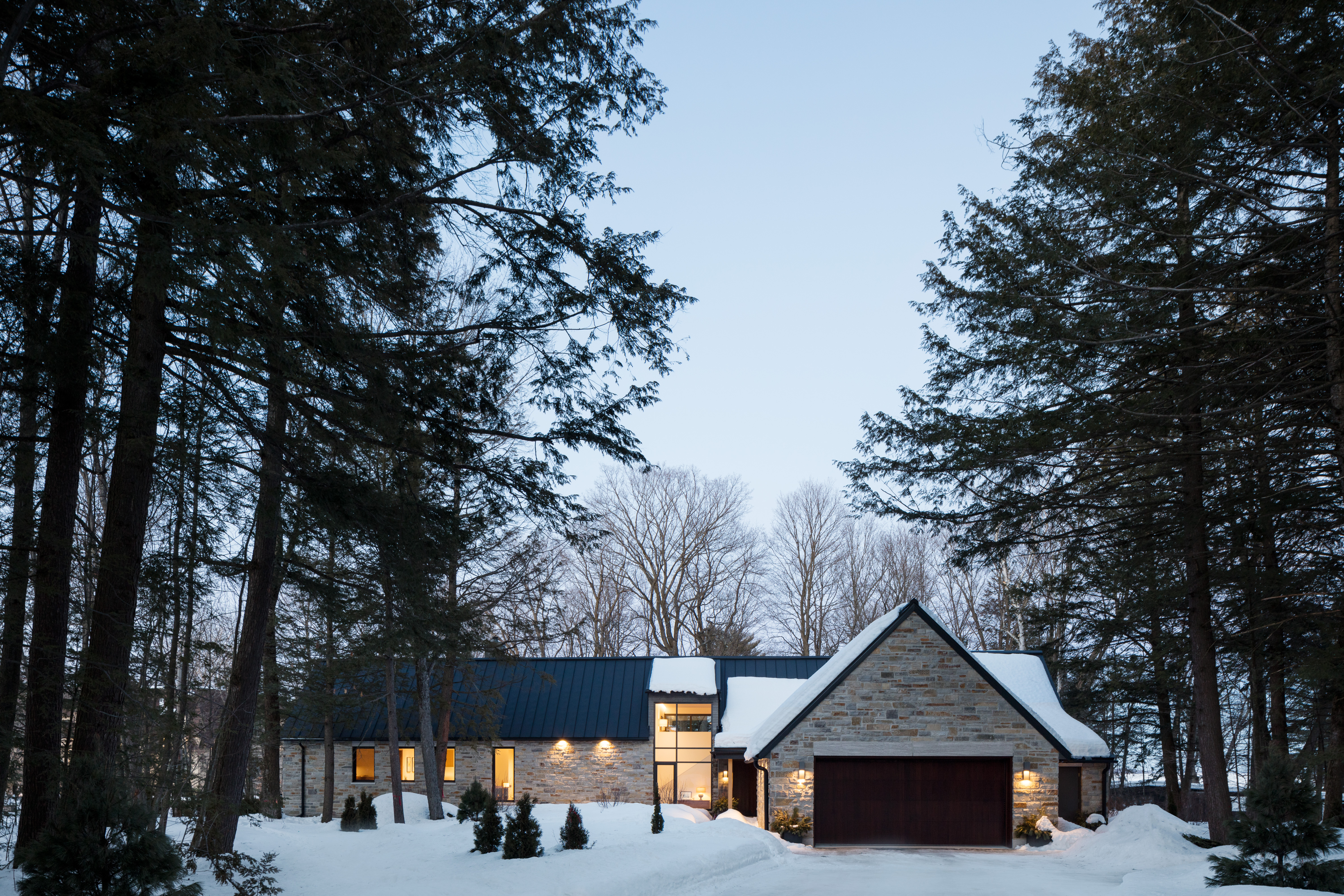 New House in Hudson, Quebec by ARCHITEM Wolff Shapiro Kuskowski ...