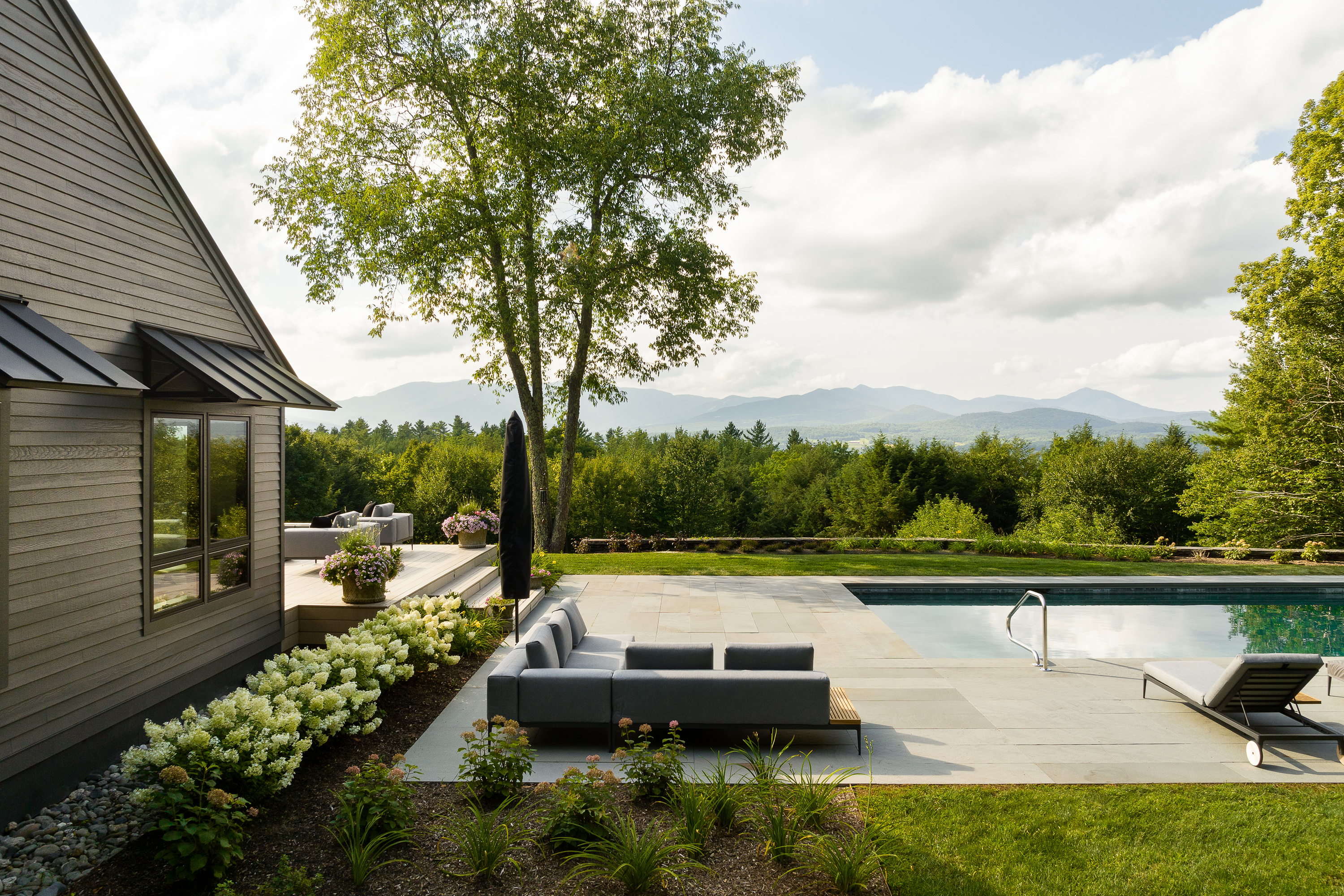 Cottage in Stowe by ARCHITEM Wolff Shapiro Kuskowski architectes ...