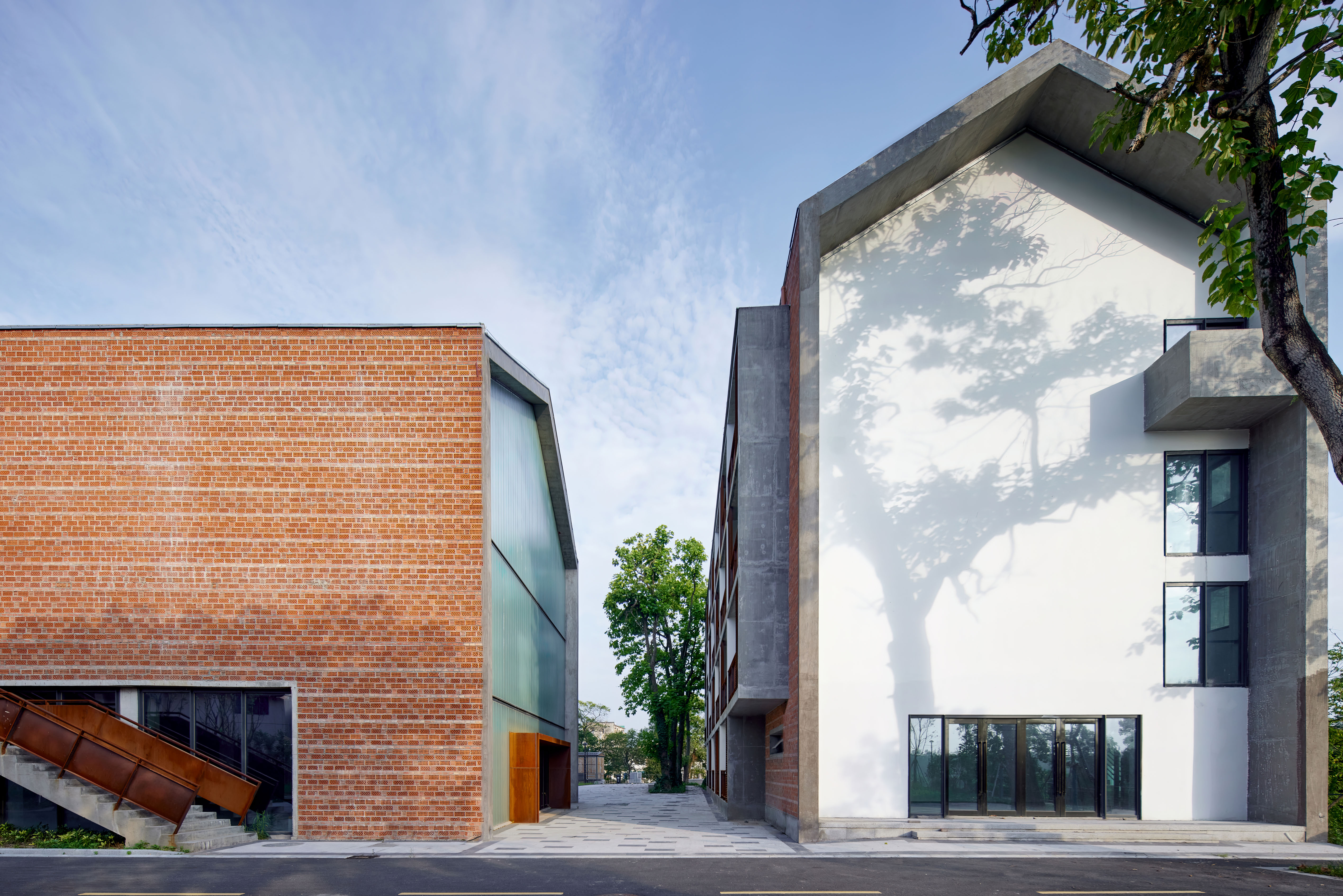Wuzhen Rural Brewery Renovation Project by Lichao Architecture Studio ...