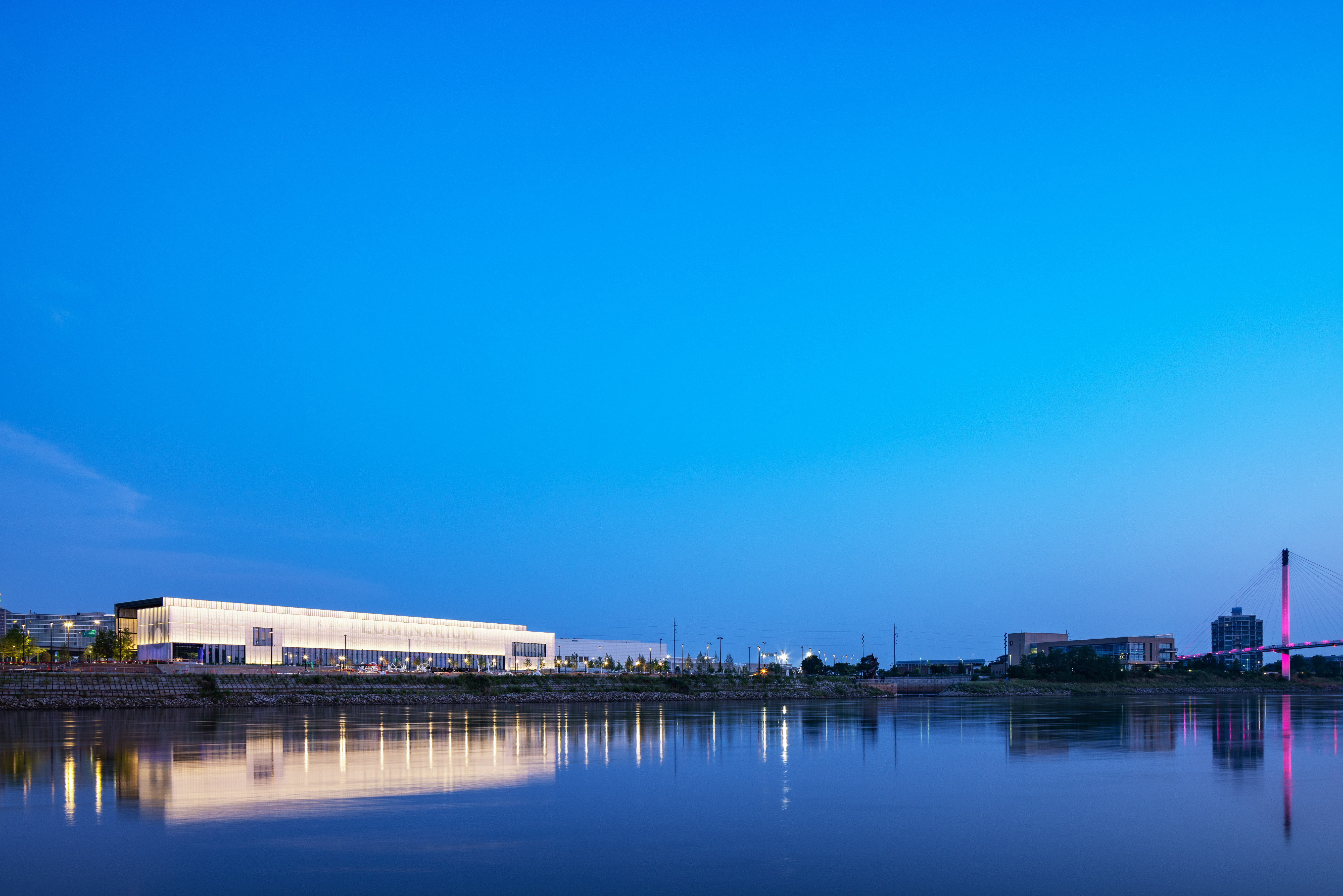 Kiewit Luminarium by HDR - Architizer