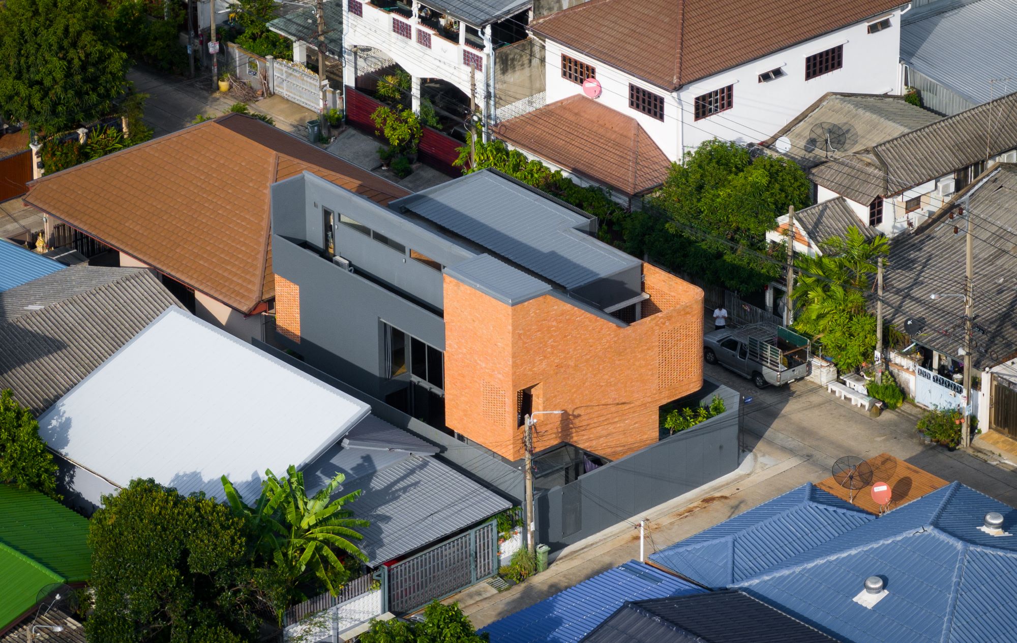 MYJ House by BodinChapa Architects - Architizer