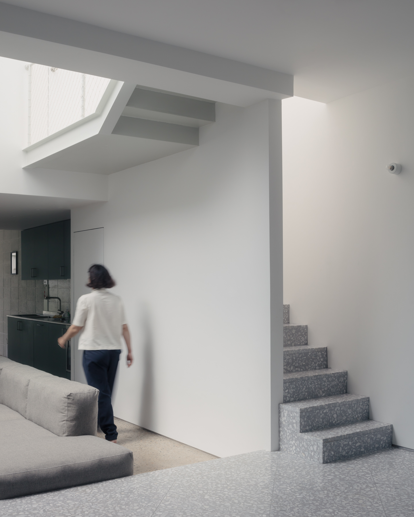 Idea 3972117: White Patio House by Pashenko Works in London, United ...