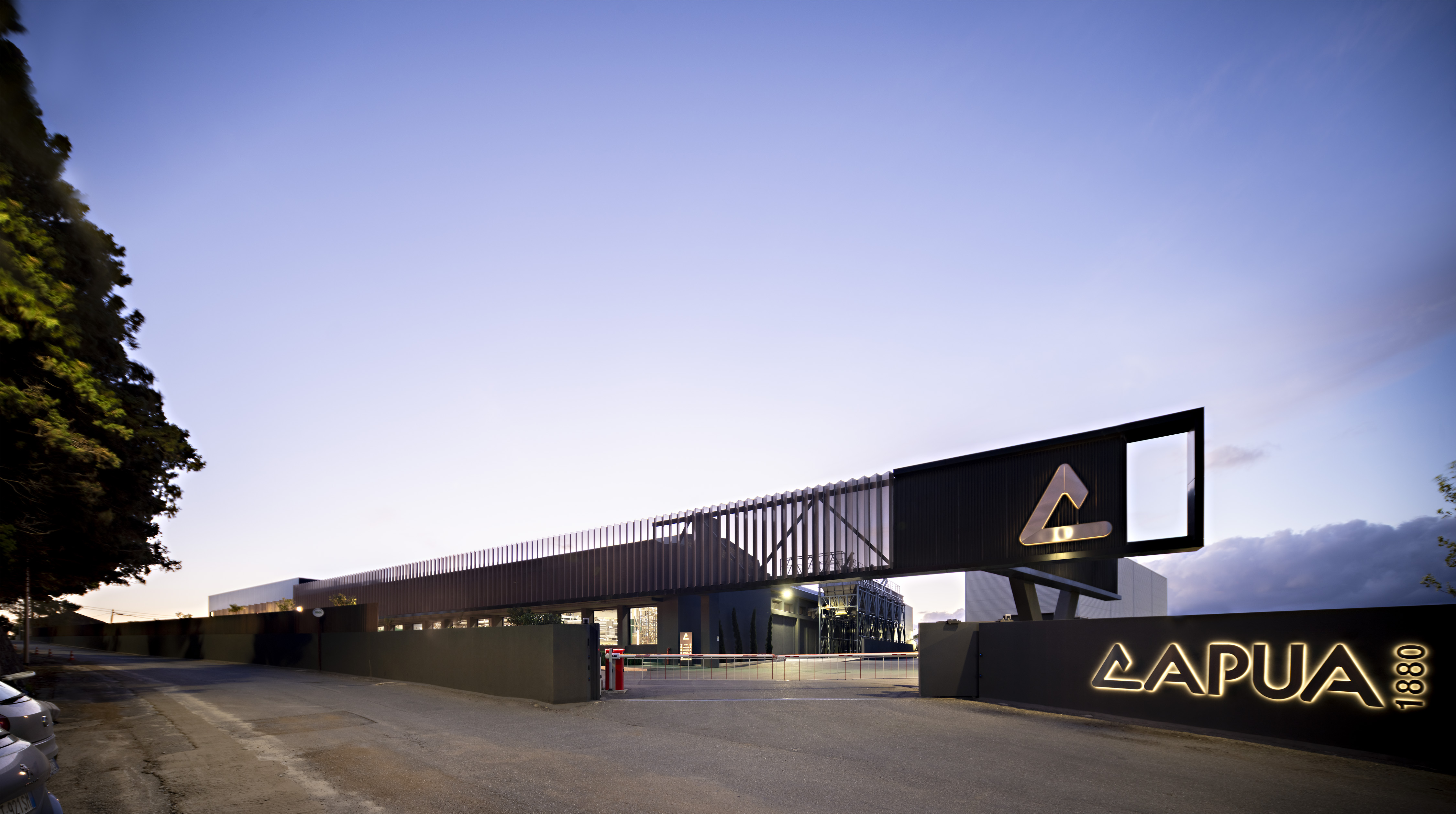 Capua 1880 Headquarters and Production Complex by GEZA Architettura ...