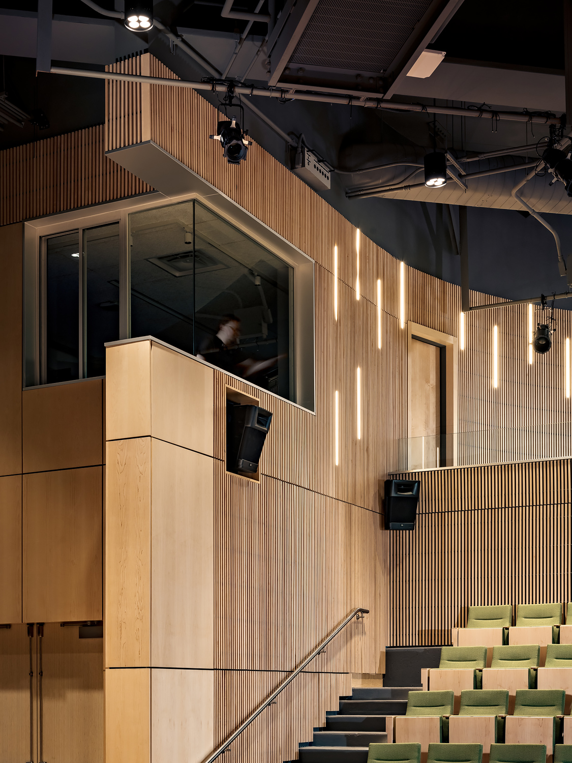 Duane L Jones Recital Hall, SUNY Old Westbury by Think! Architecture ...