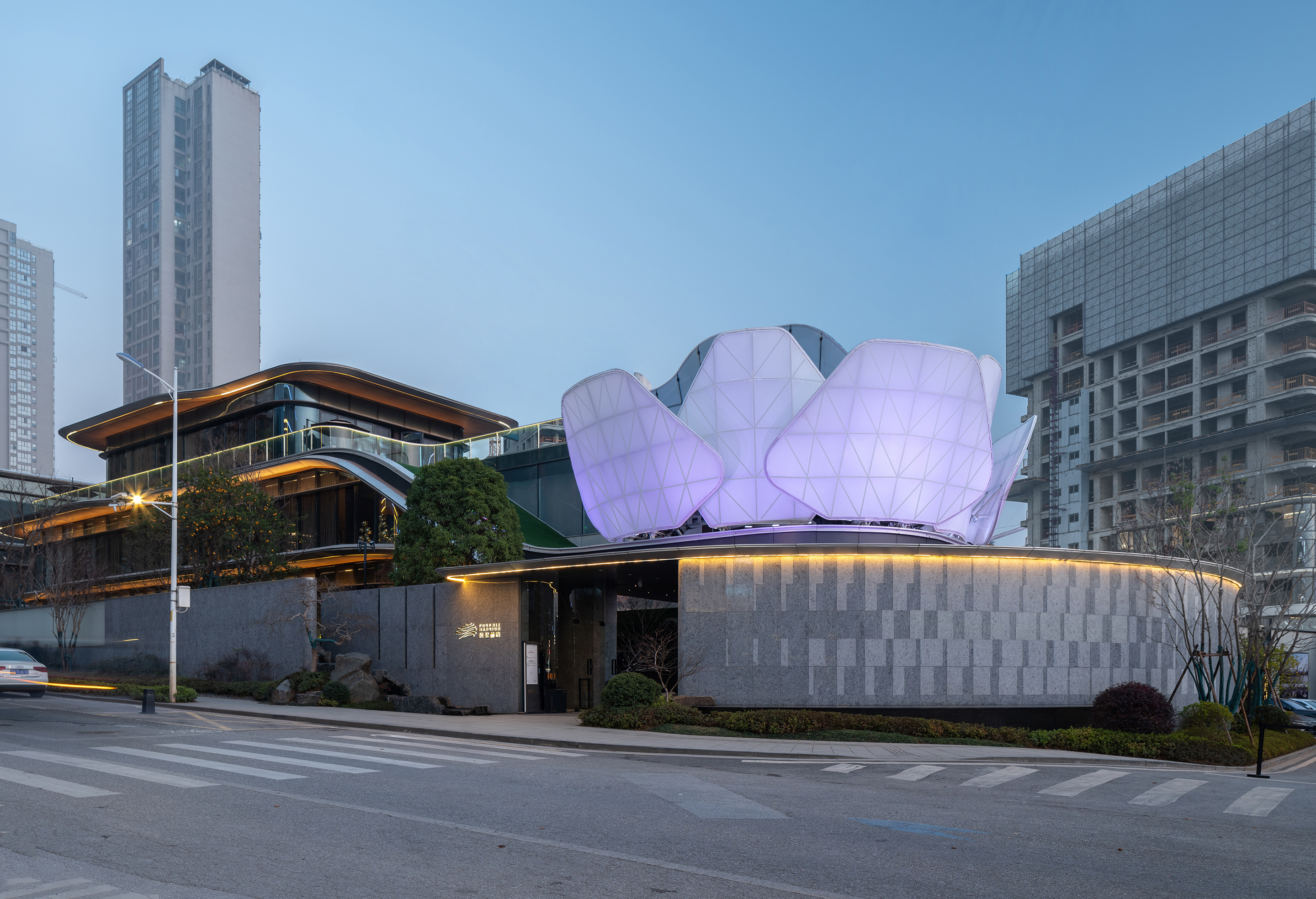 Dynamic Architecture with Overall Mobility: Lotus by the Xiangjiang ...