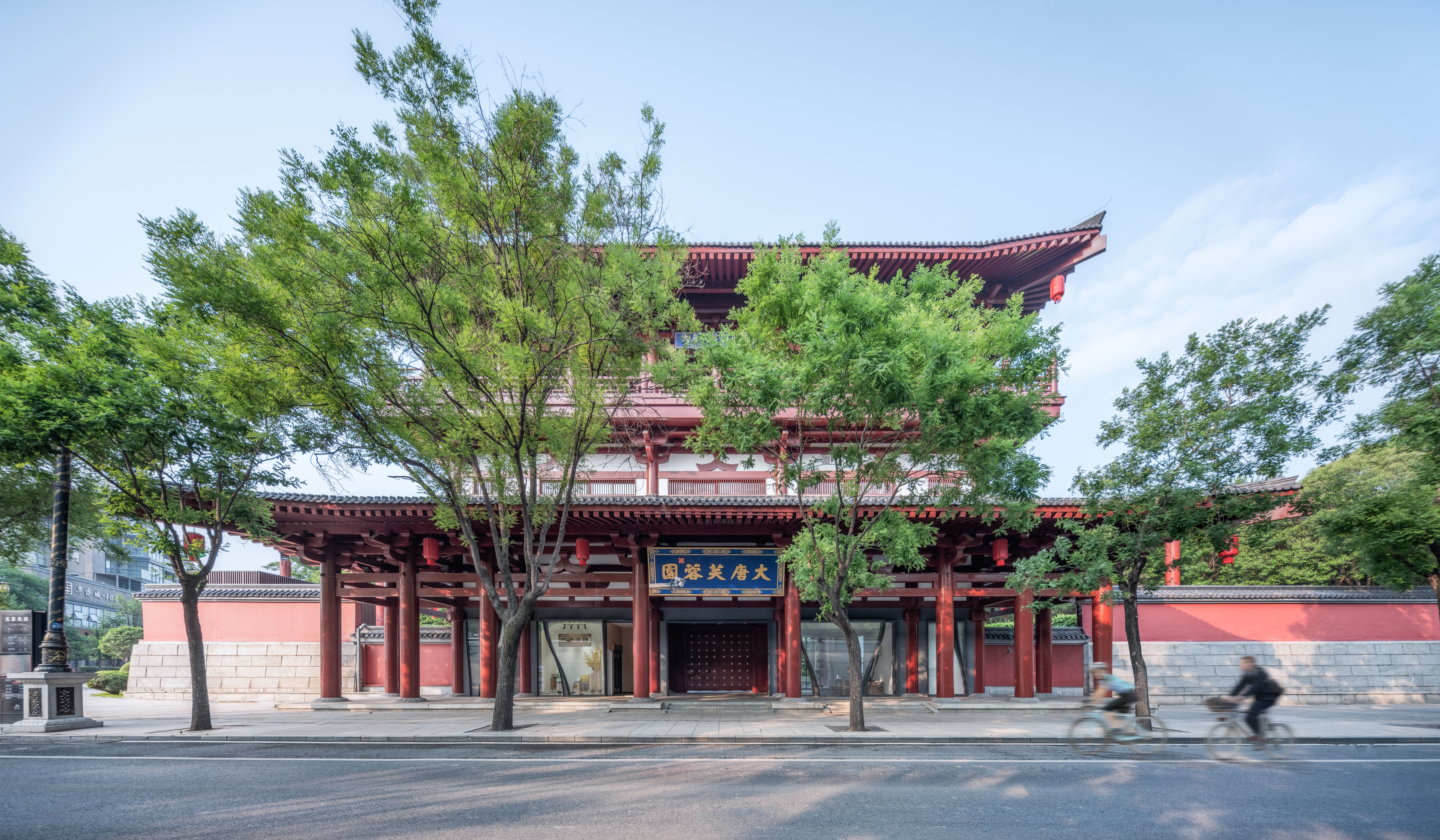 Qujiang Tourism Light Rail Station Renovation and Upgrading by DDB ...