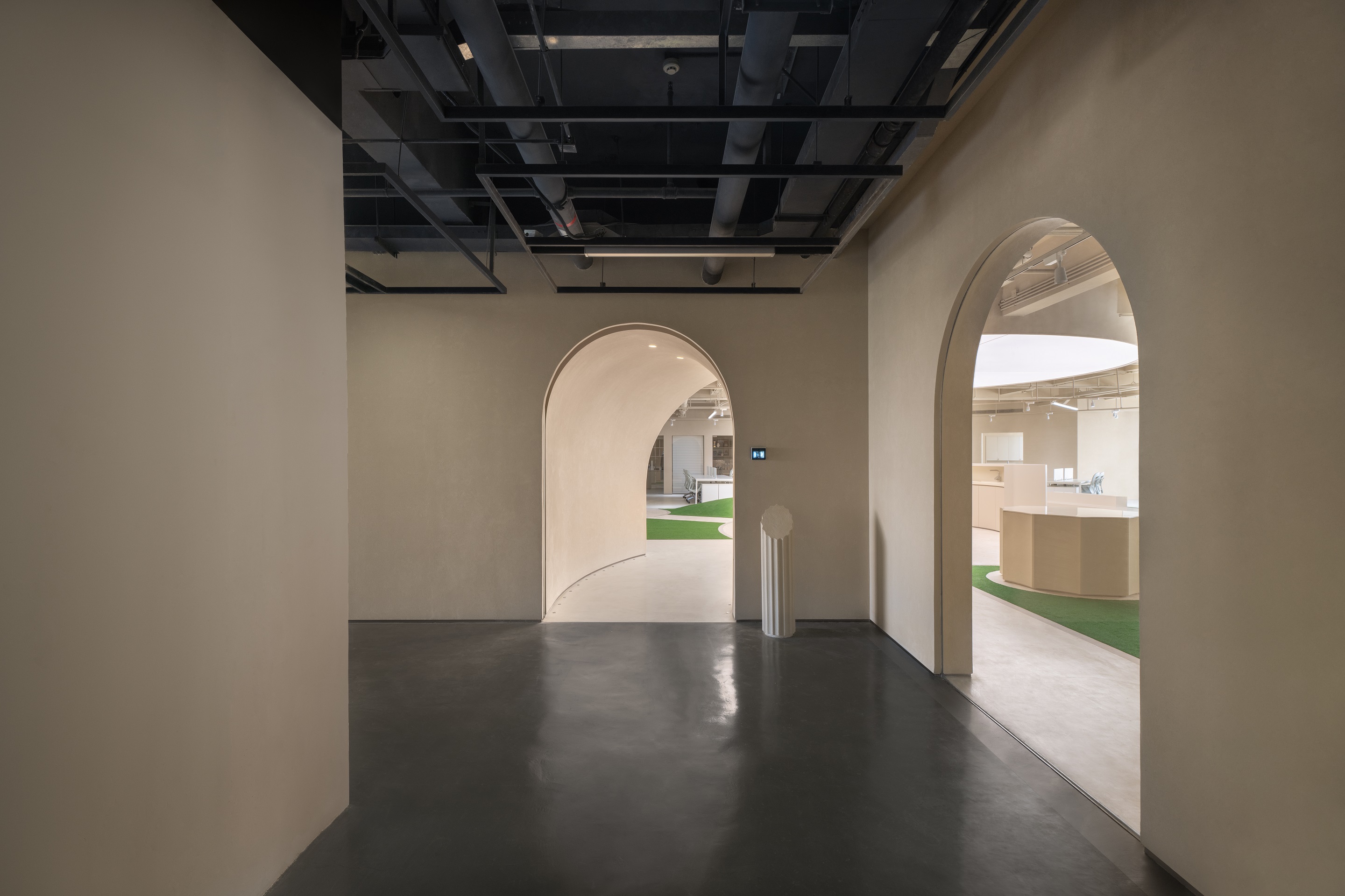 The Outside Inside Inverted. Interior Design of Forward Group ...