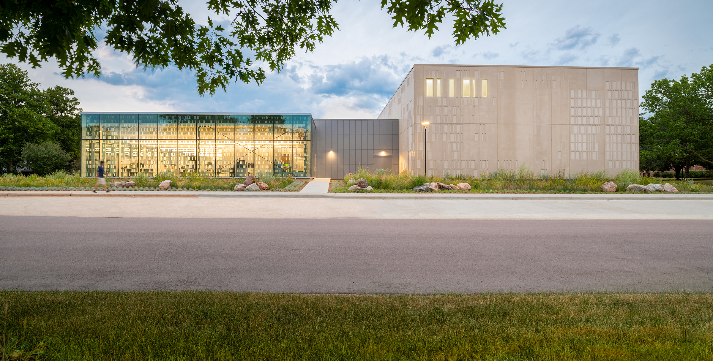 DSU Cyber Lab by JLG Architects - Architizer