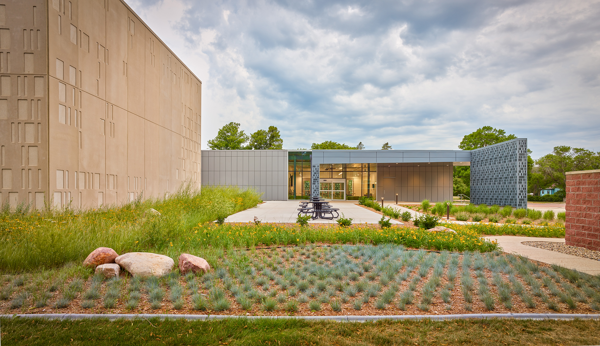 DSU Cyber Lab by JLG Architects - Architizer