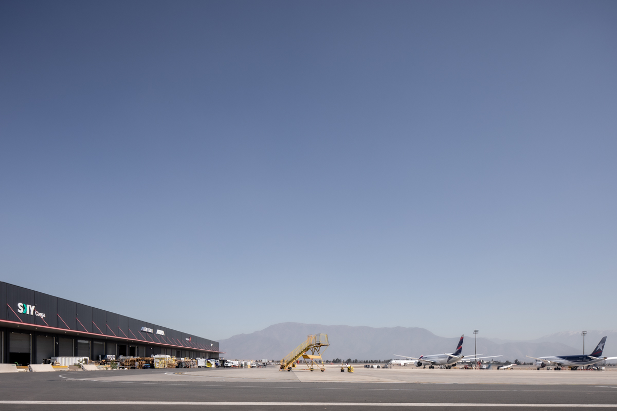 International Airport Cargo Terminal by Grupo Arquitectos - Architizer