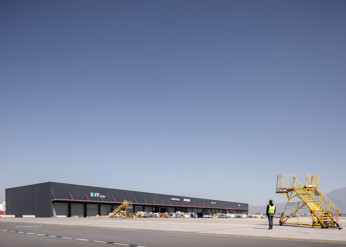 International Airport Cargo Terminal by Grupo Arquitectos - Architizer