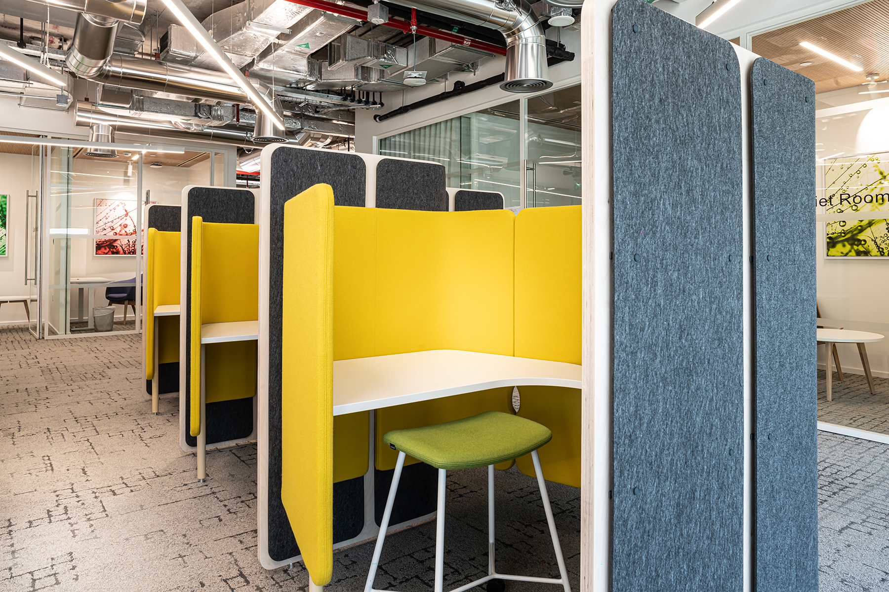 Hewlett Packard Enterprise Innovation Hub Offices by SAY Studio ...