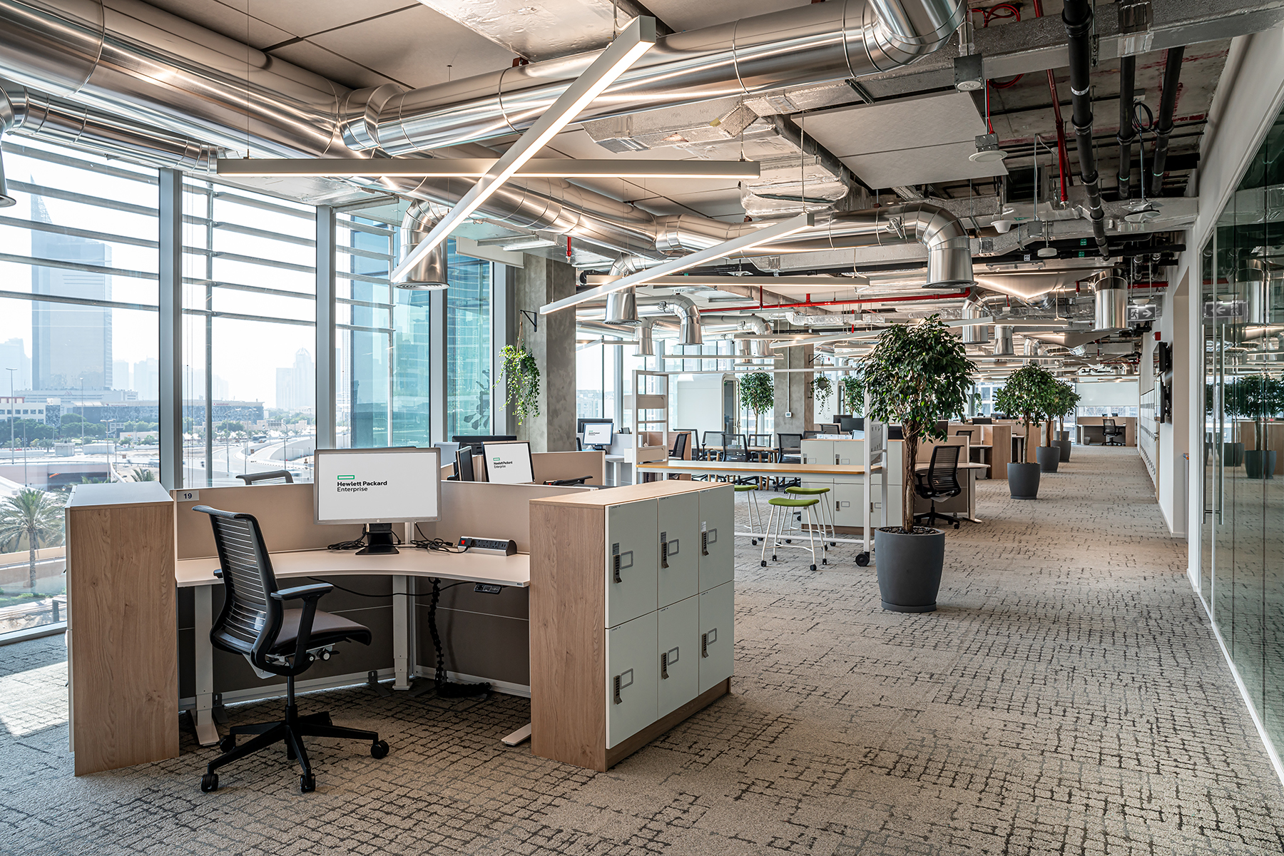 Hewlett Packard Enterprise Innovation Hub Offices by SAY Studio ...