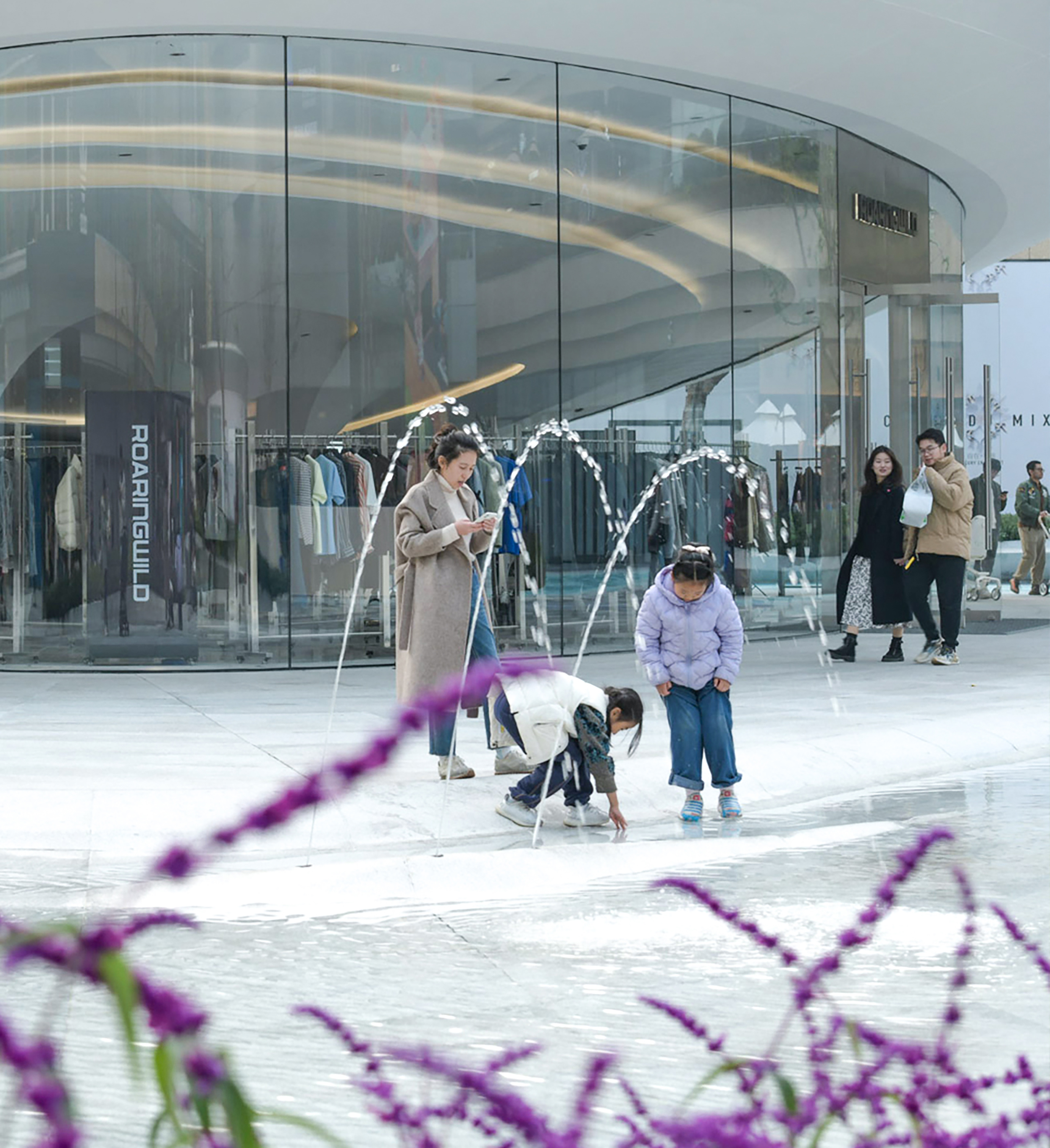 CHENGDU MIXC PUBLIC PLAZA RENOVATION by FLO - Architizer