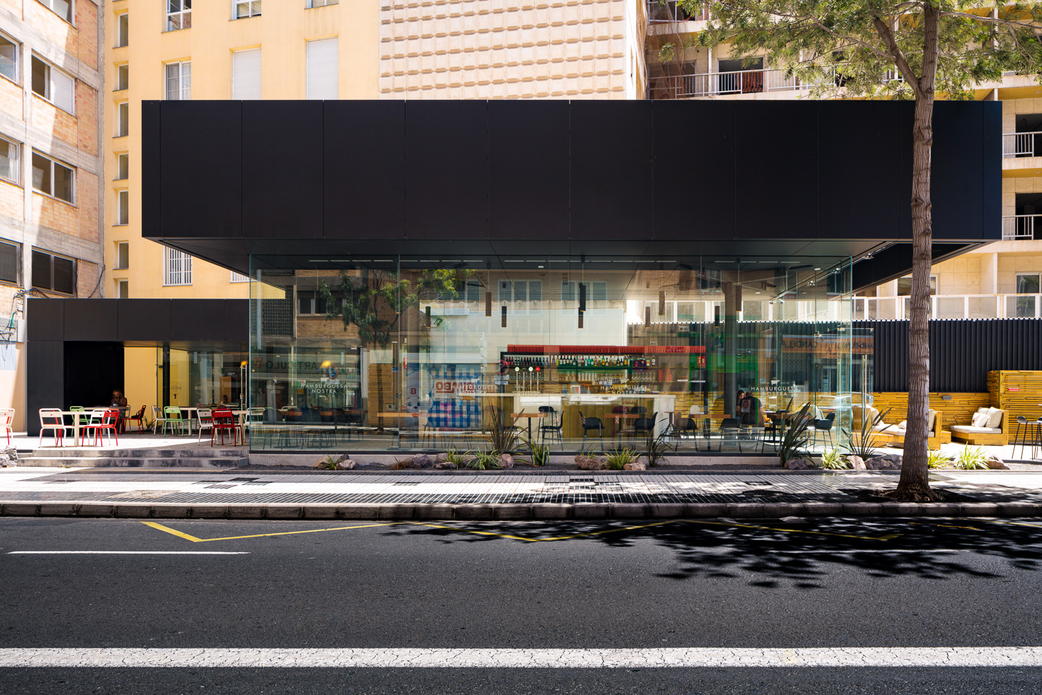 Between limits by ROMERA ARQUITECTOS - Architizer