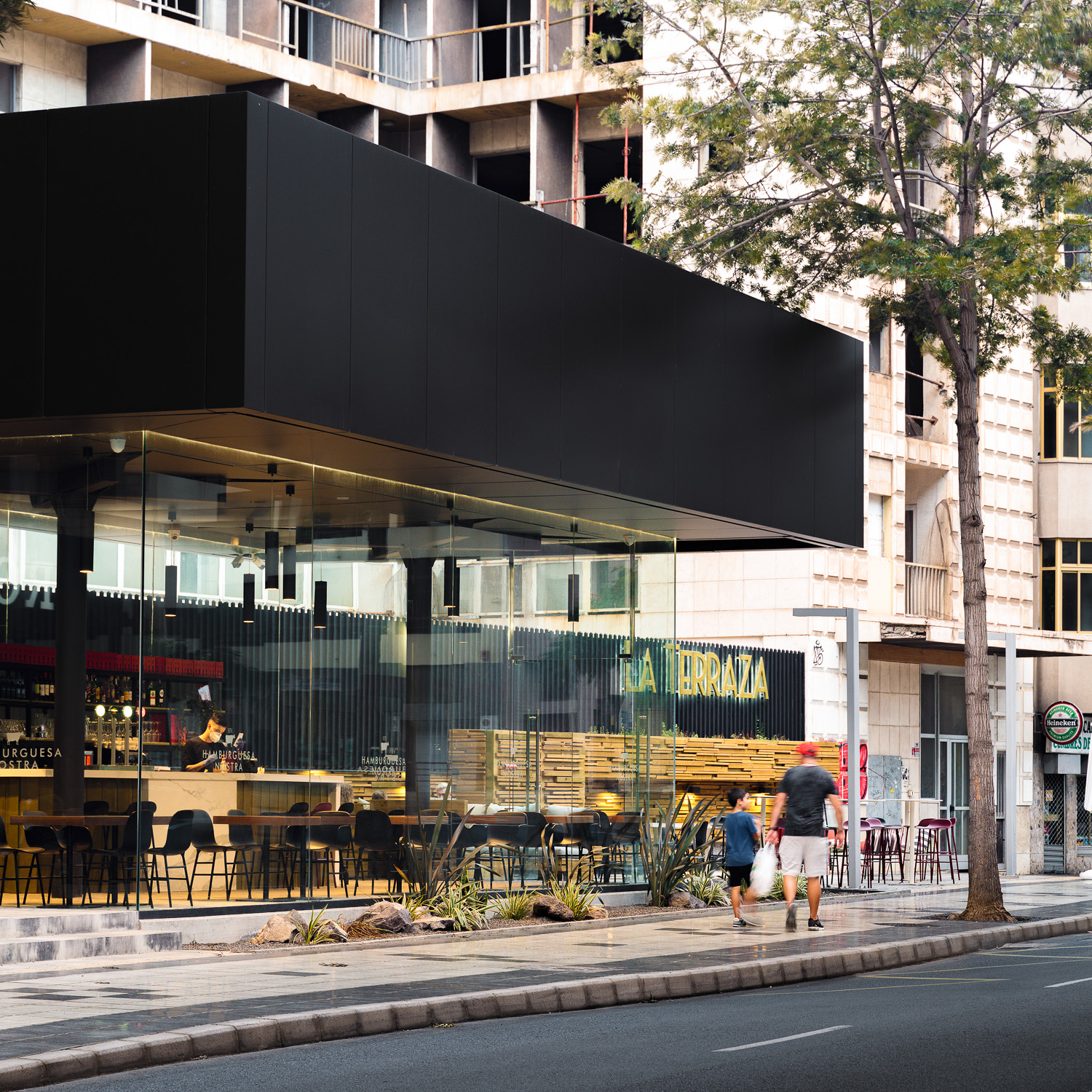 Between limits by ROMERA ARQUITECTOS - Architizer