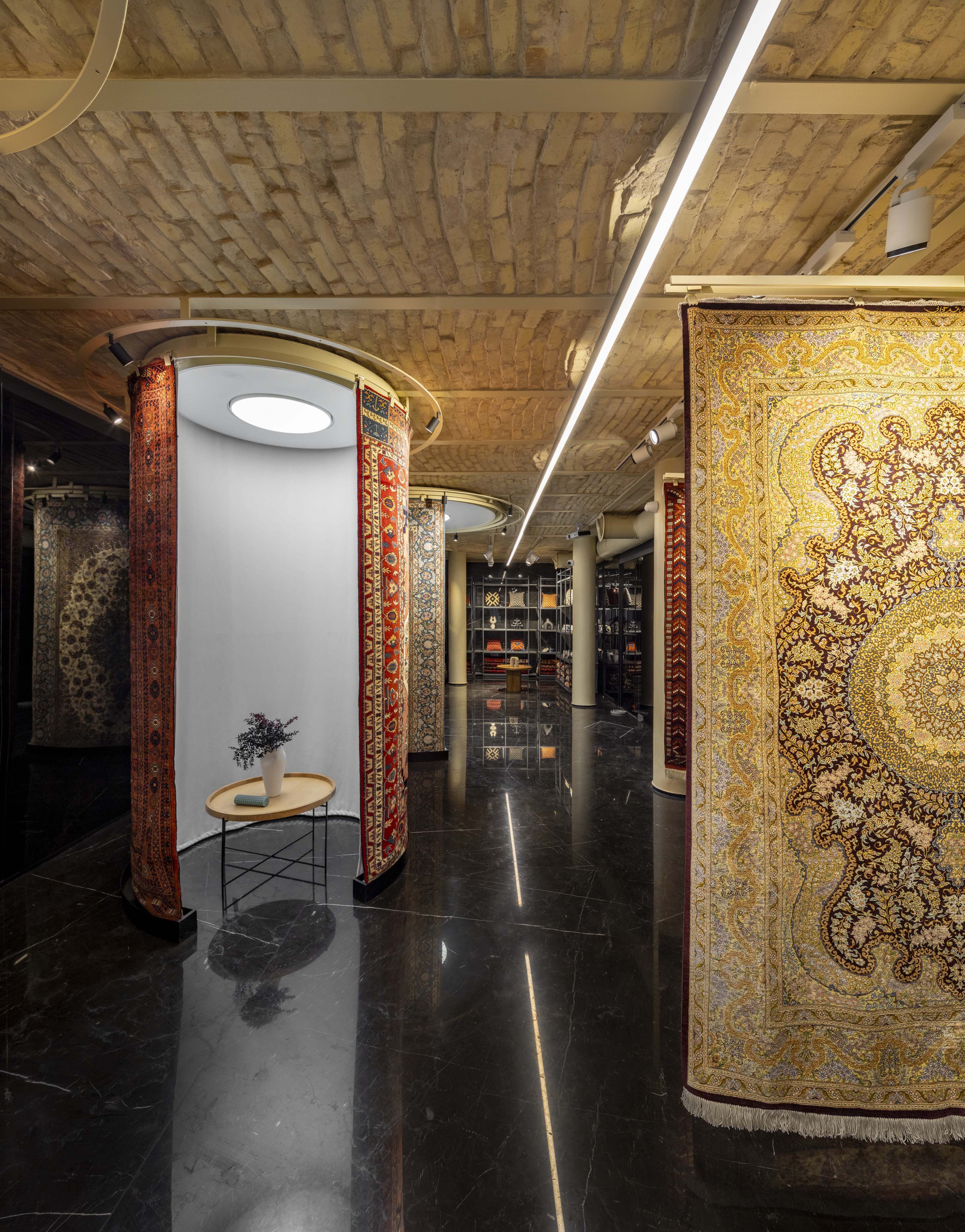 COLUMN-CARPET GALLERY by Paadarchitects - Architizer