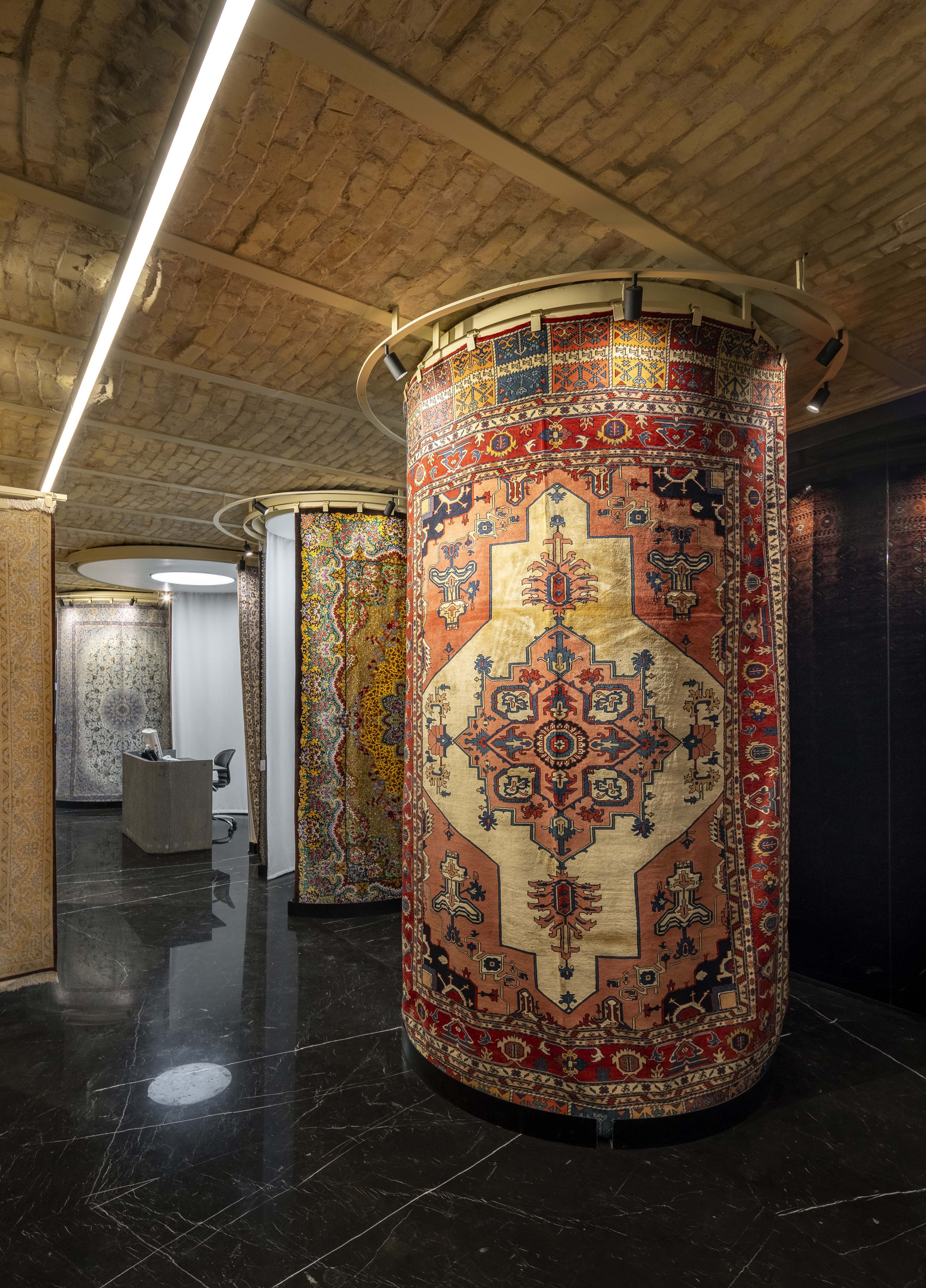 COLUMN-CARPET GALLERY by Paadarchitects - Architizer